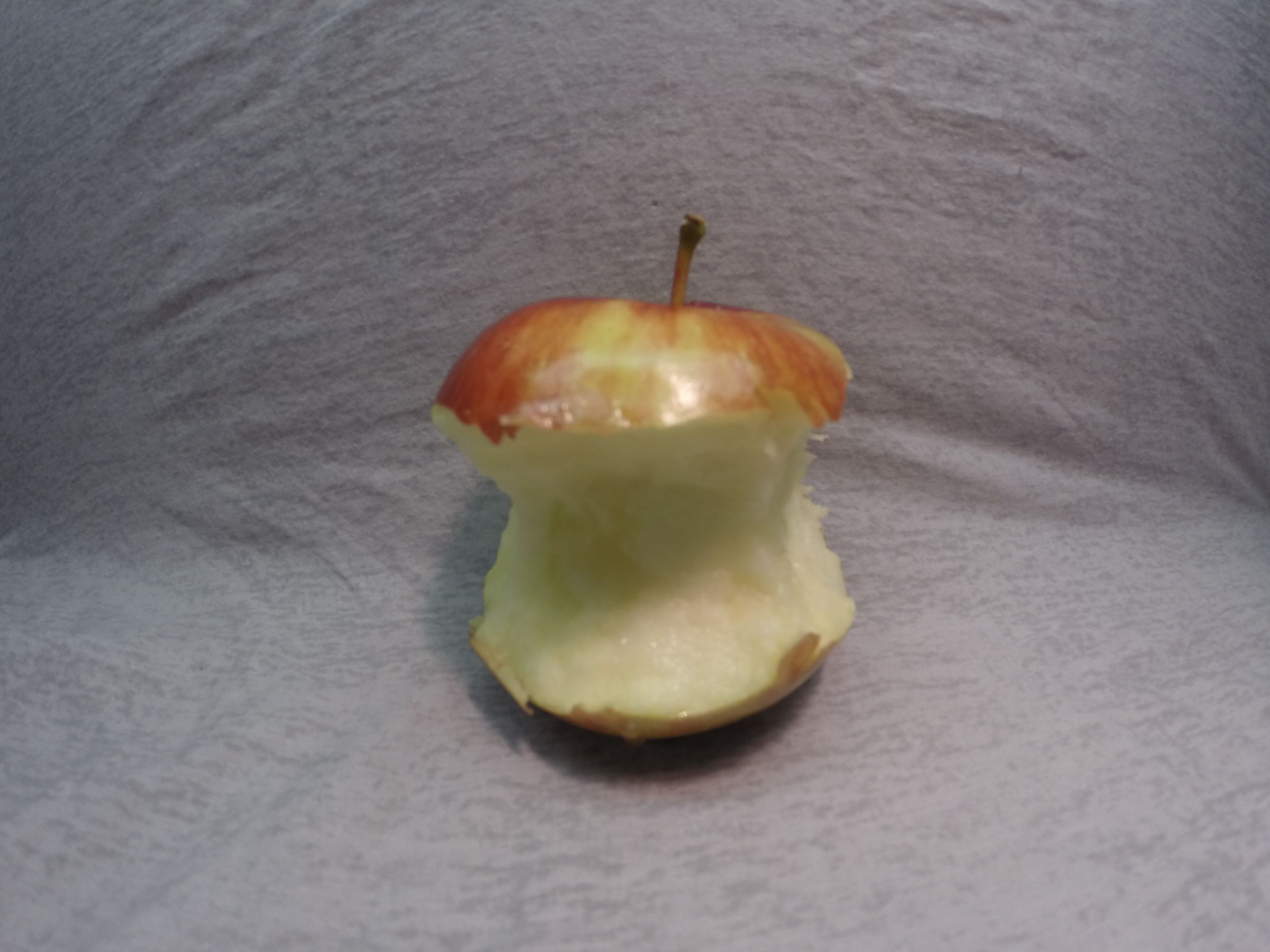 How to Eat an Apple! : 5 Steps - Instructables