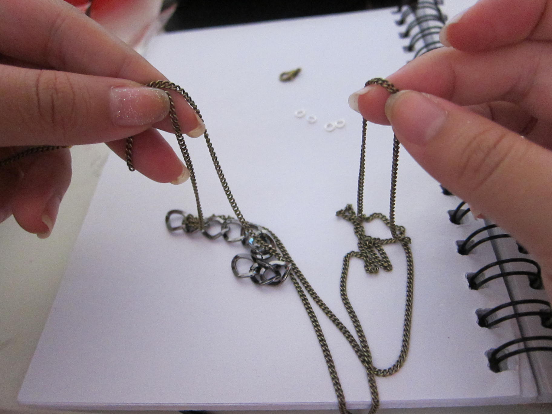 D.I.Y: Chain Necklace : 13 Steps - Instructables