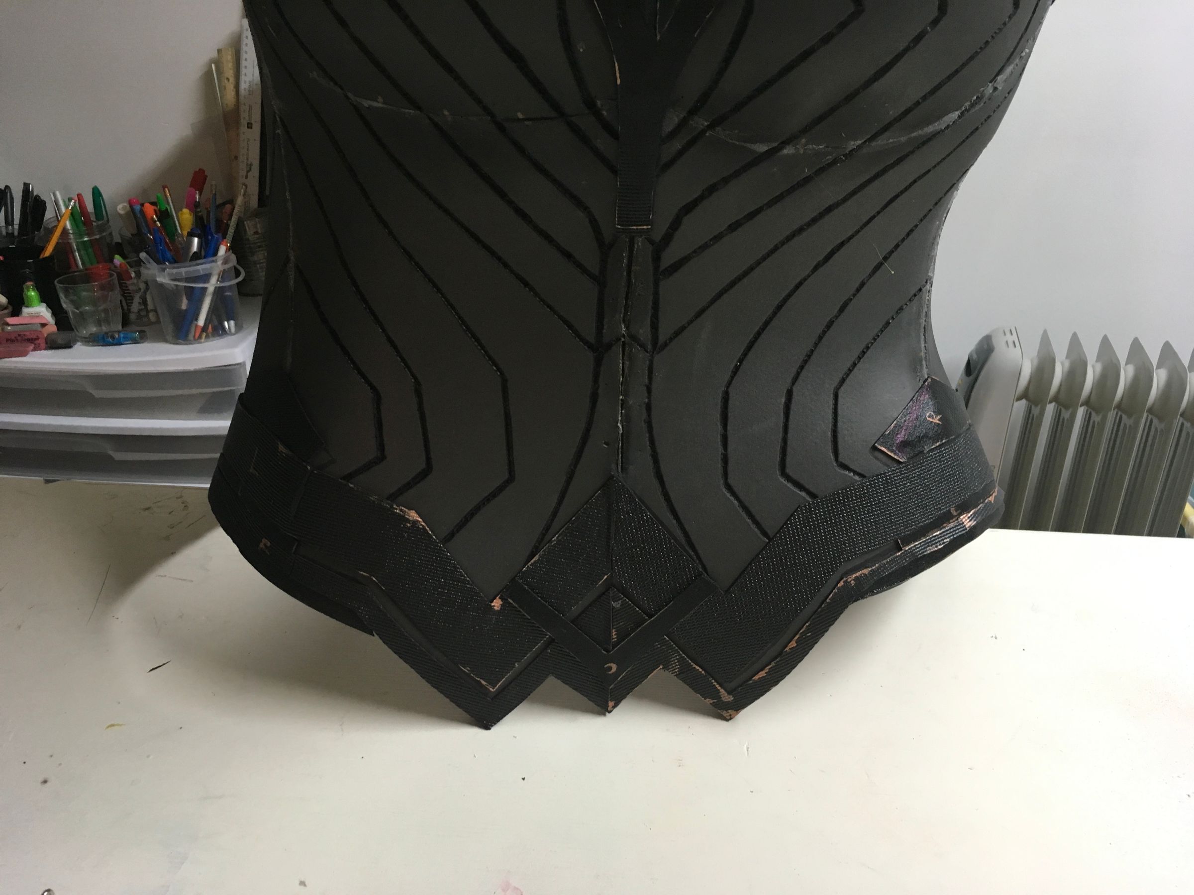 Wonder Woman Cosplay: Body Armour and Gladiator Skirt : 11 Steps (with ...