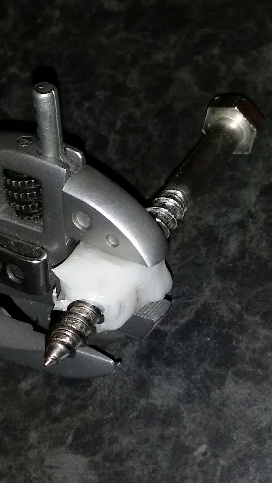 Replace Any Plastic Nut or Screw Thread With Instamorph : 4 Steps (with ...