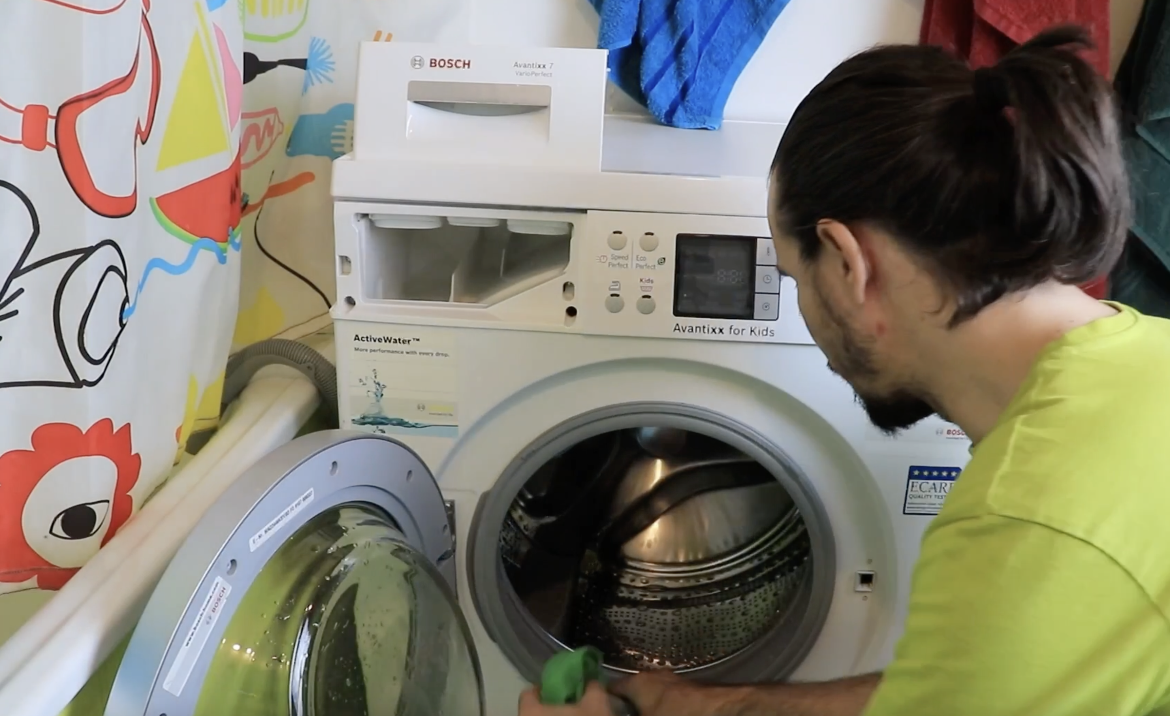 How to Clean a Smelly Washing Machine : 5 Steps (with Pictures ...
