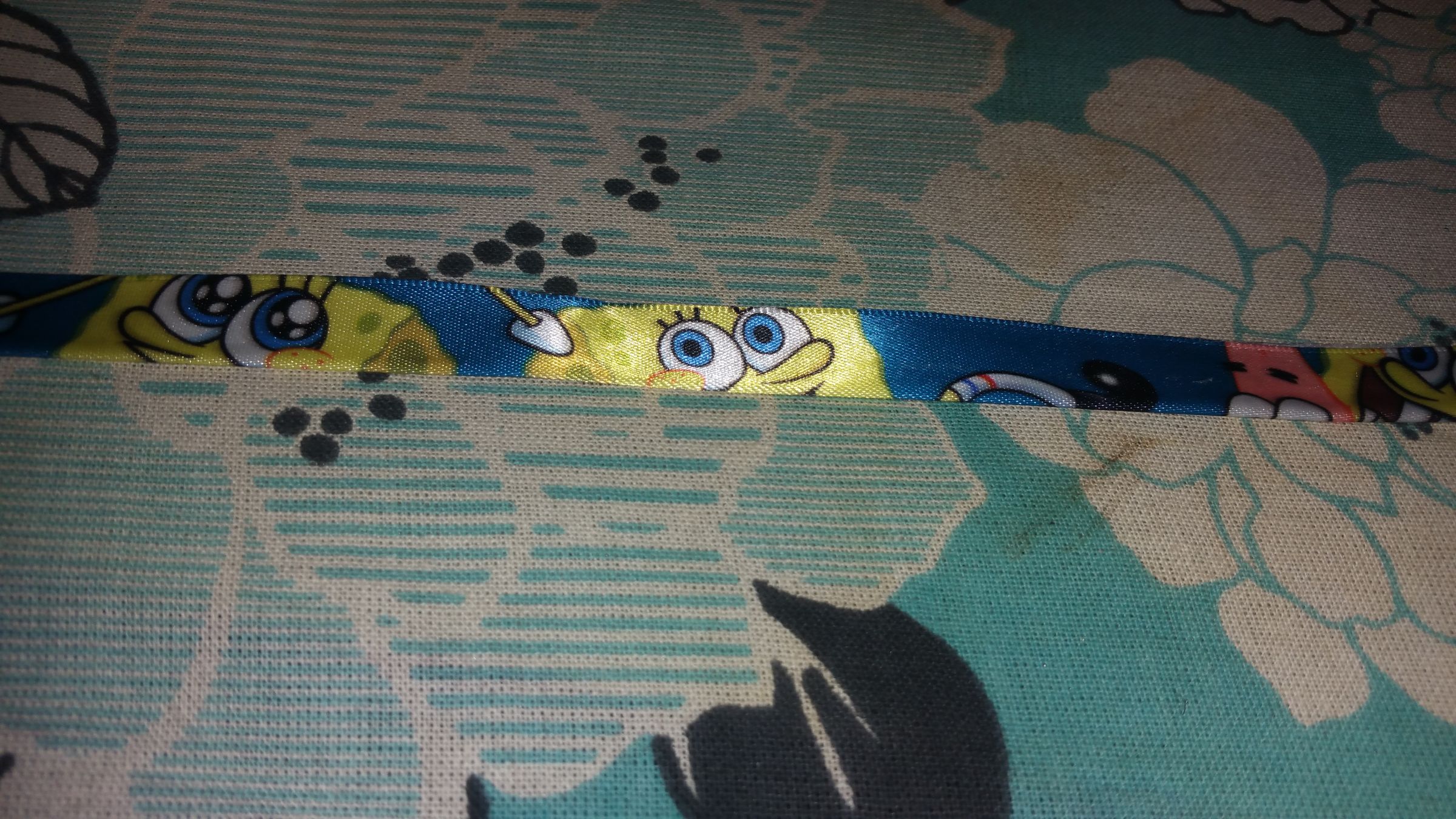 DIY Spongebob Choker Necklace : 8 Steps (with Pictures) - Instructables