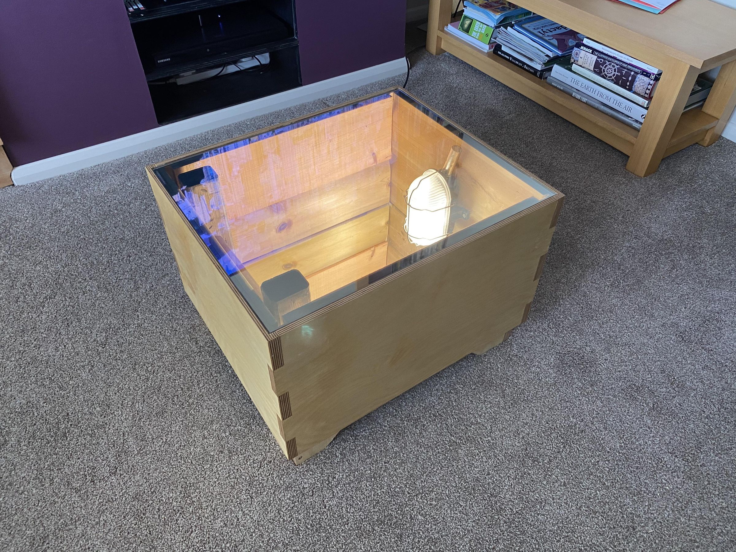 Deep Hole in a Small Box, a Different Take on the Infinity Mirror. : 10 ...