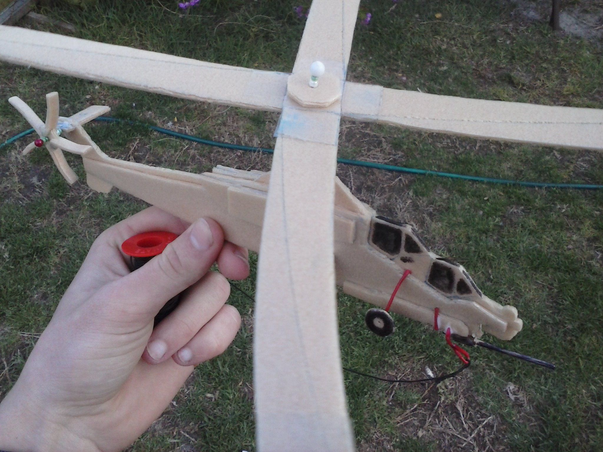 Attack Helicopter Kite - Rooivalk : 9 Steps - Instructables