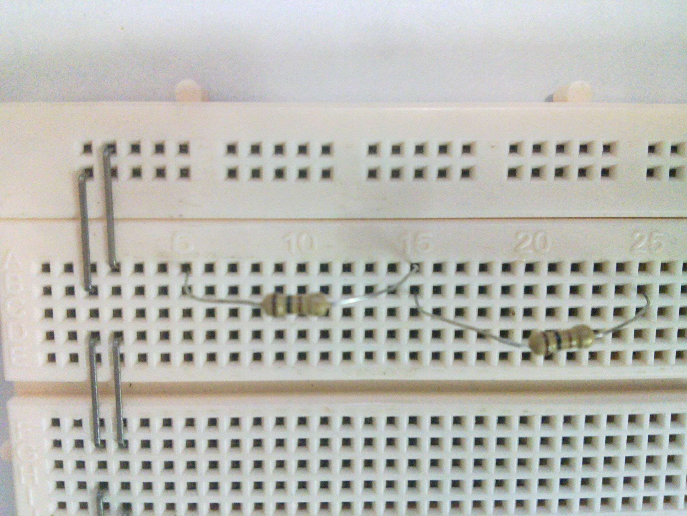 How to Use a Breadboard : 5 Steps (with Pictures) - Instructables