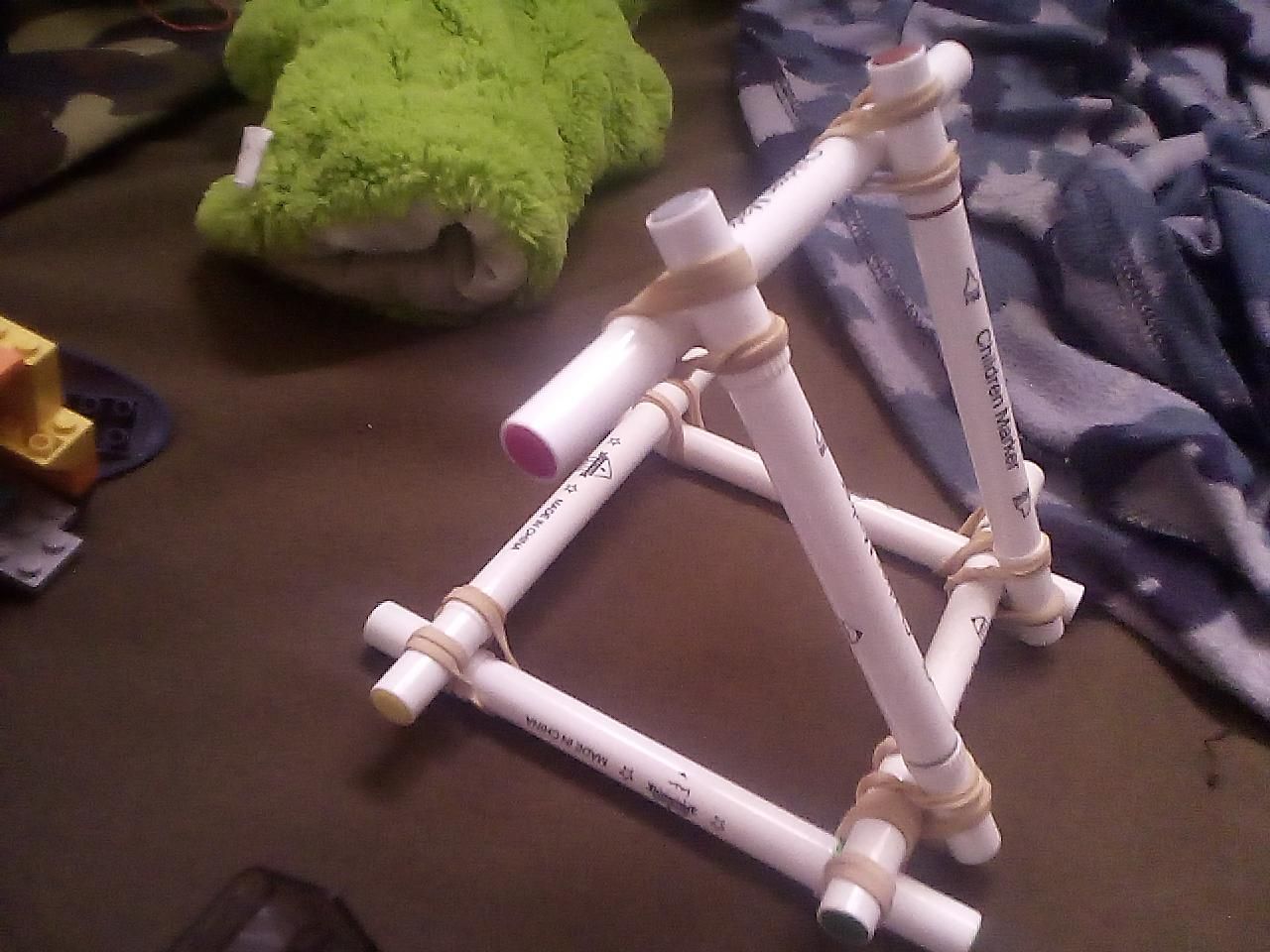 How to Make a Mini Catapult Out of Old Markers : 3 Steps - Instructables