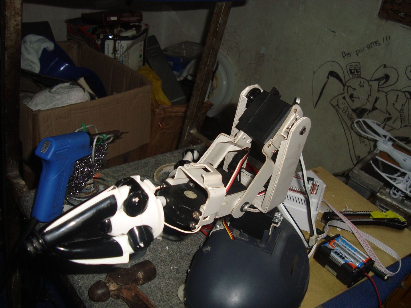 Making Humanoid Robot : 5 Steps - Instructables