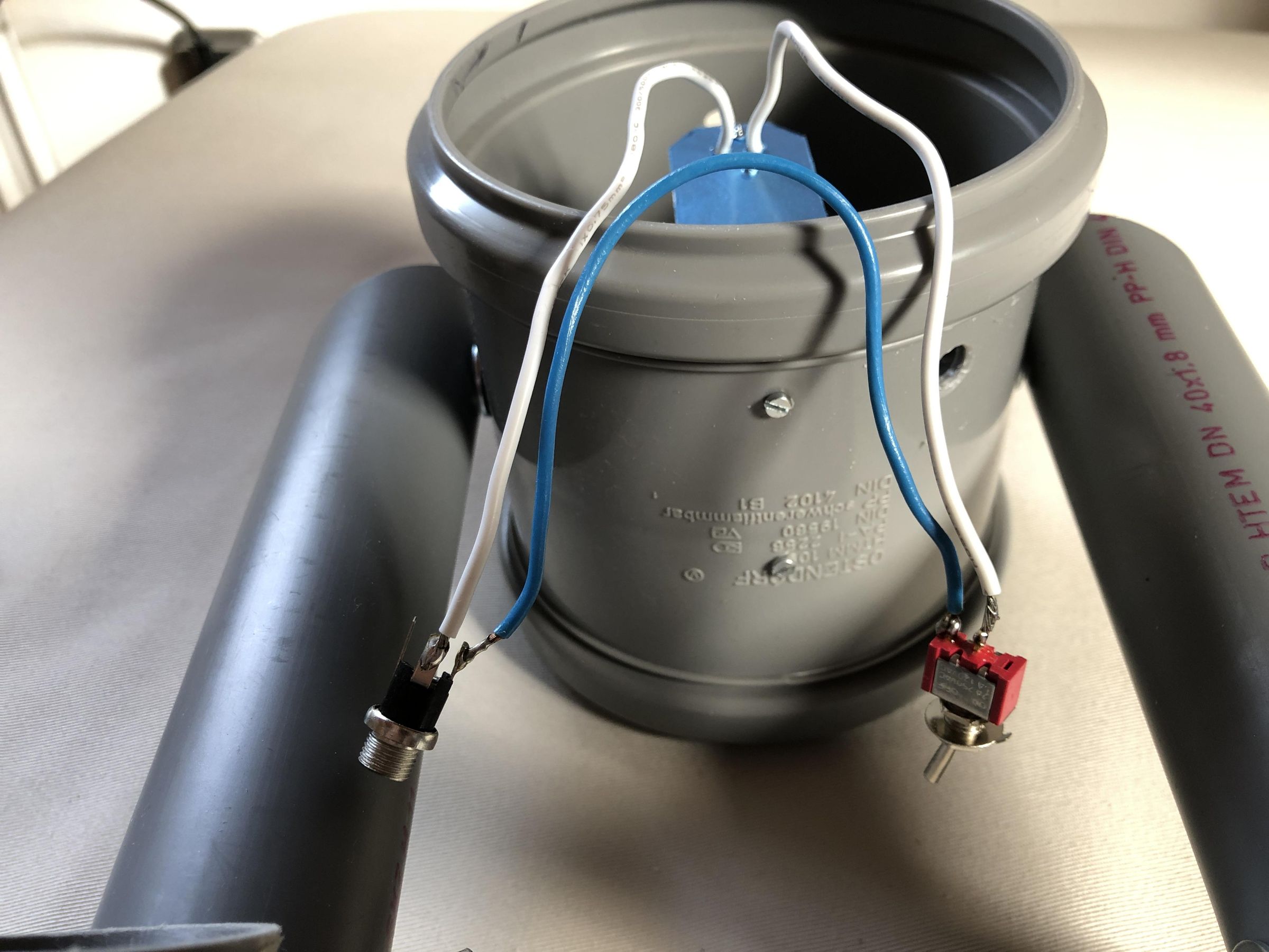 Plastic Pipe Lamp - LED 12V 4W - ("Drainpipe Lamp") : 9 Steps (with ...