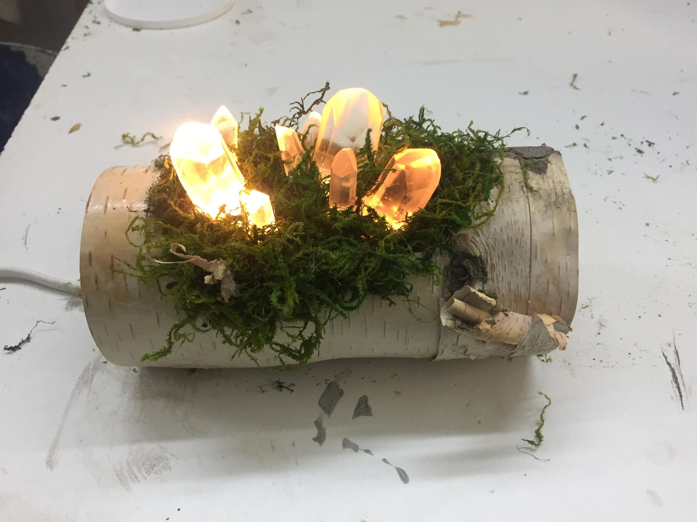 Magical Crystal Log Lamp : 15 Steps (with Pictures) - Instructables