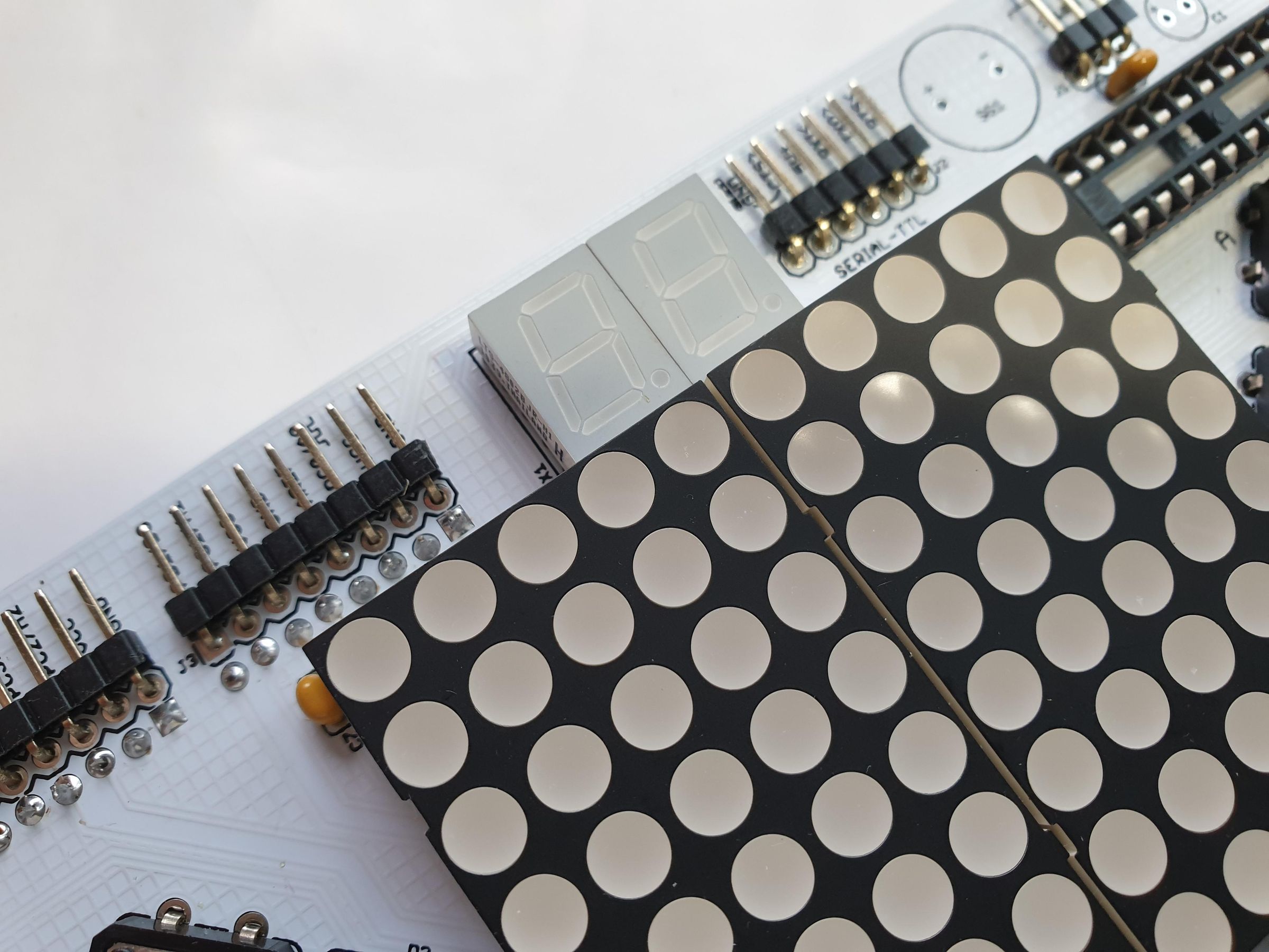 Armadino - an Arduino Gameboy, Clock, Electronic Lab, TVout Console and ...