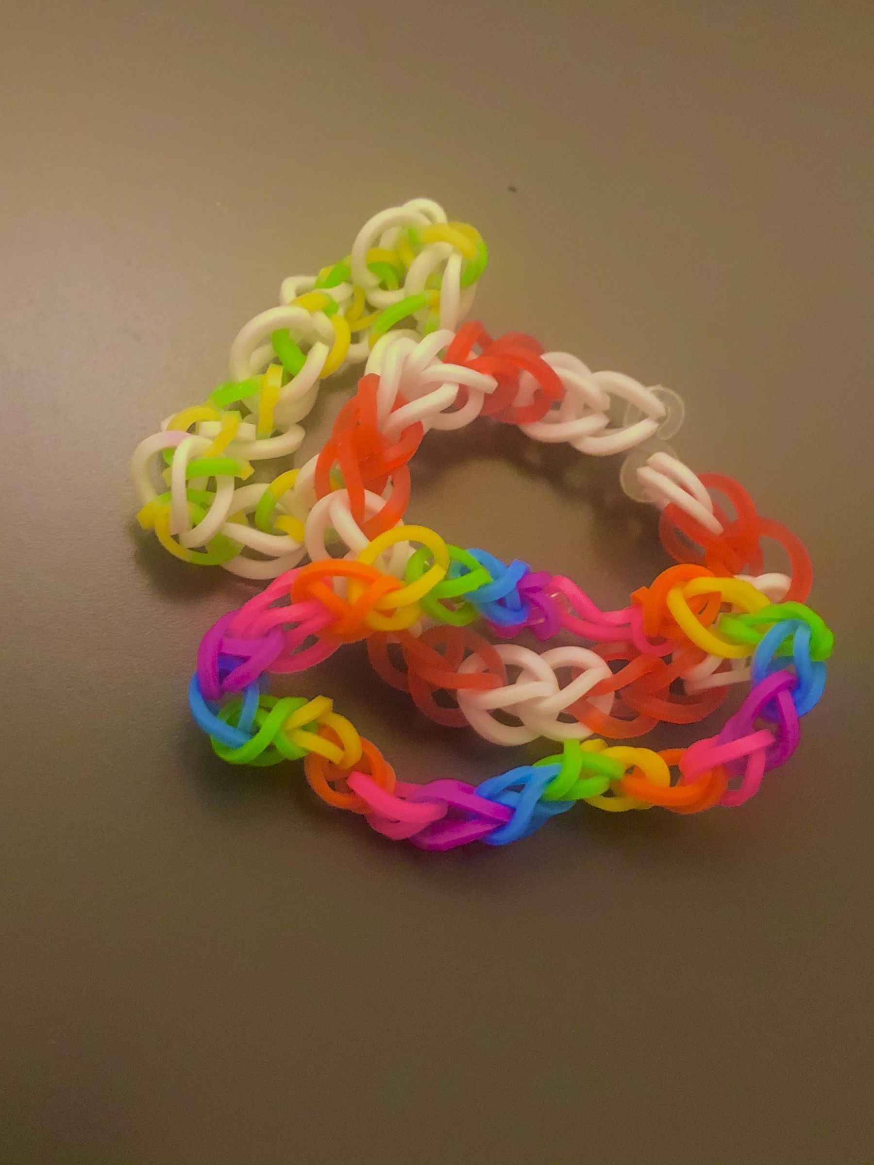 Easy 5 Min Rainbow Loom Bracelets! : 5 Steps - Instructables