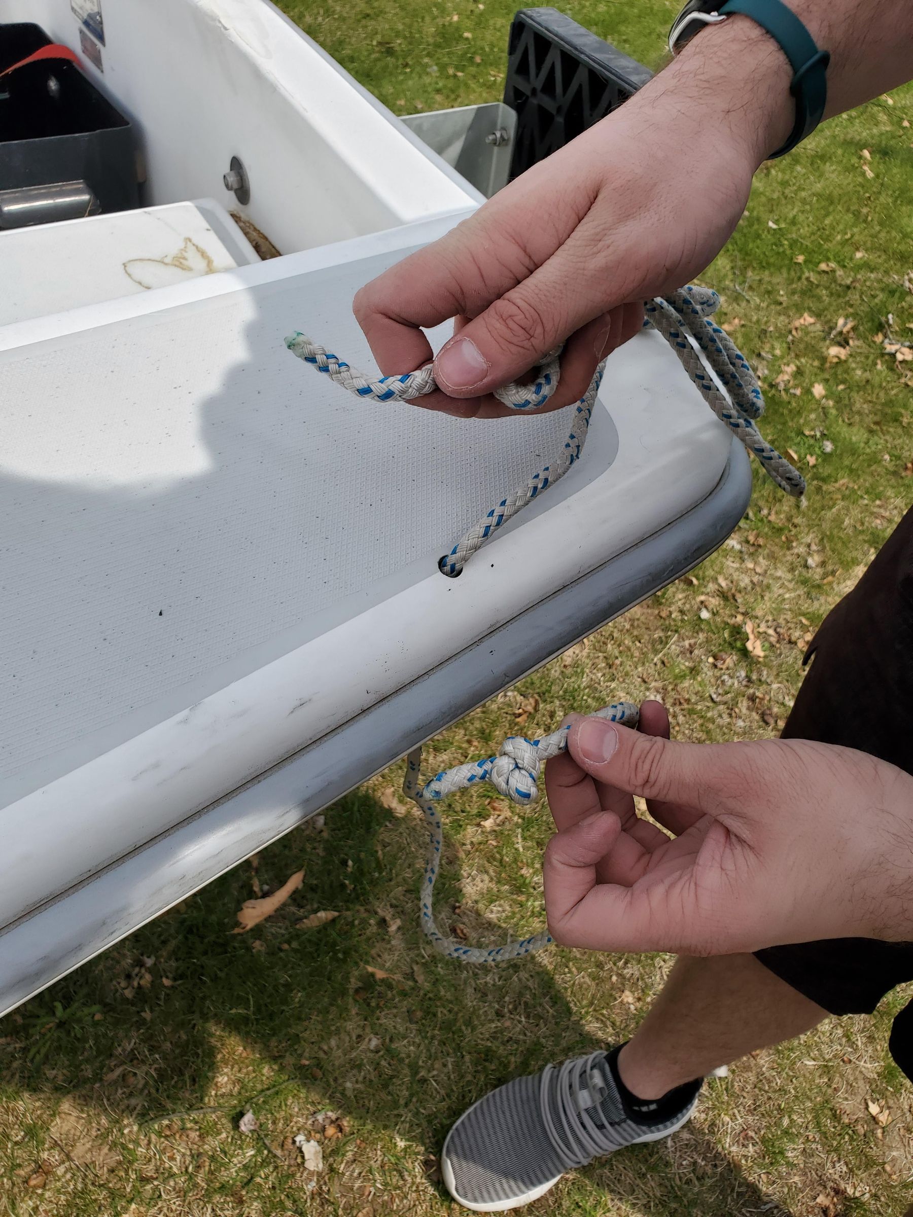 How to Rig a Catalina Capri 16.5 Sailboat : 11 Steps - Instructables
