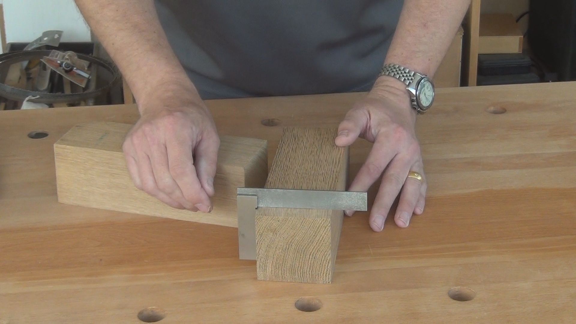 Cut a Stepped Dovetail Splice (Koshikake Aritsugi) : 7 Steps (with ...