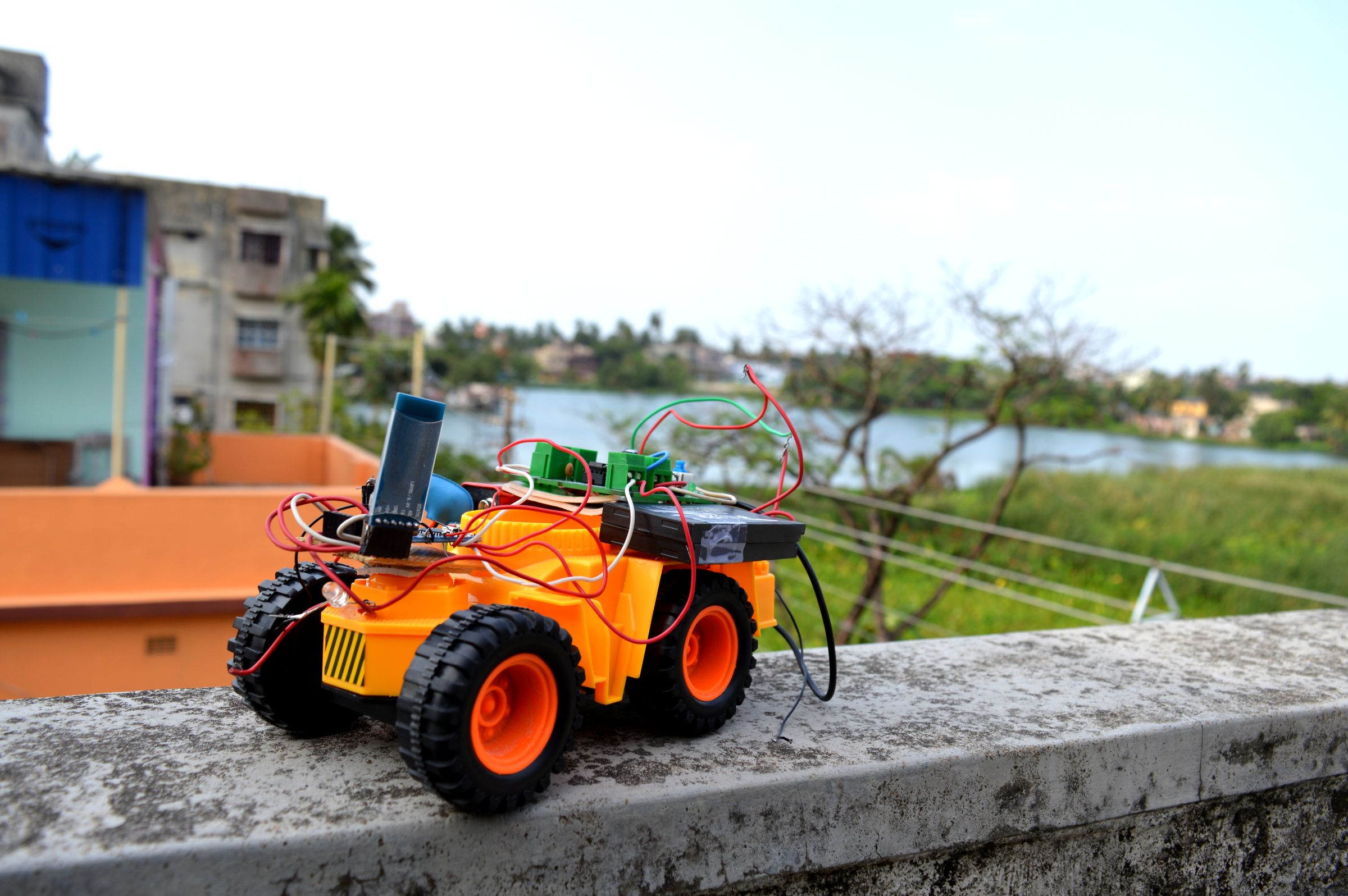 Hacking a RC Car : 5 Steps (with Pictures) - Instructables
