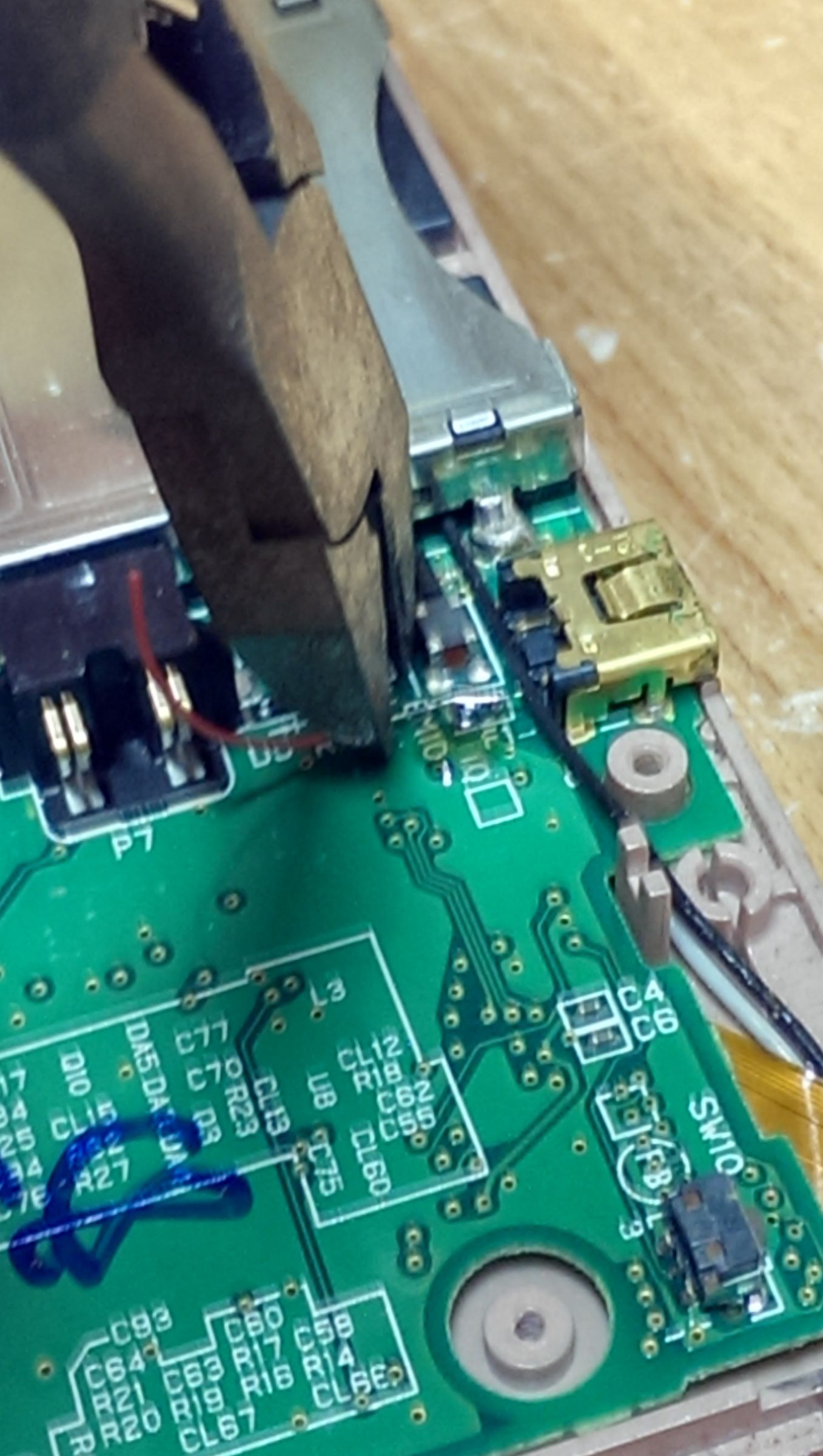 How to Fix a Broken Ds Lite : 16 Steps - Instructables