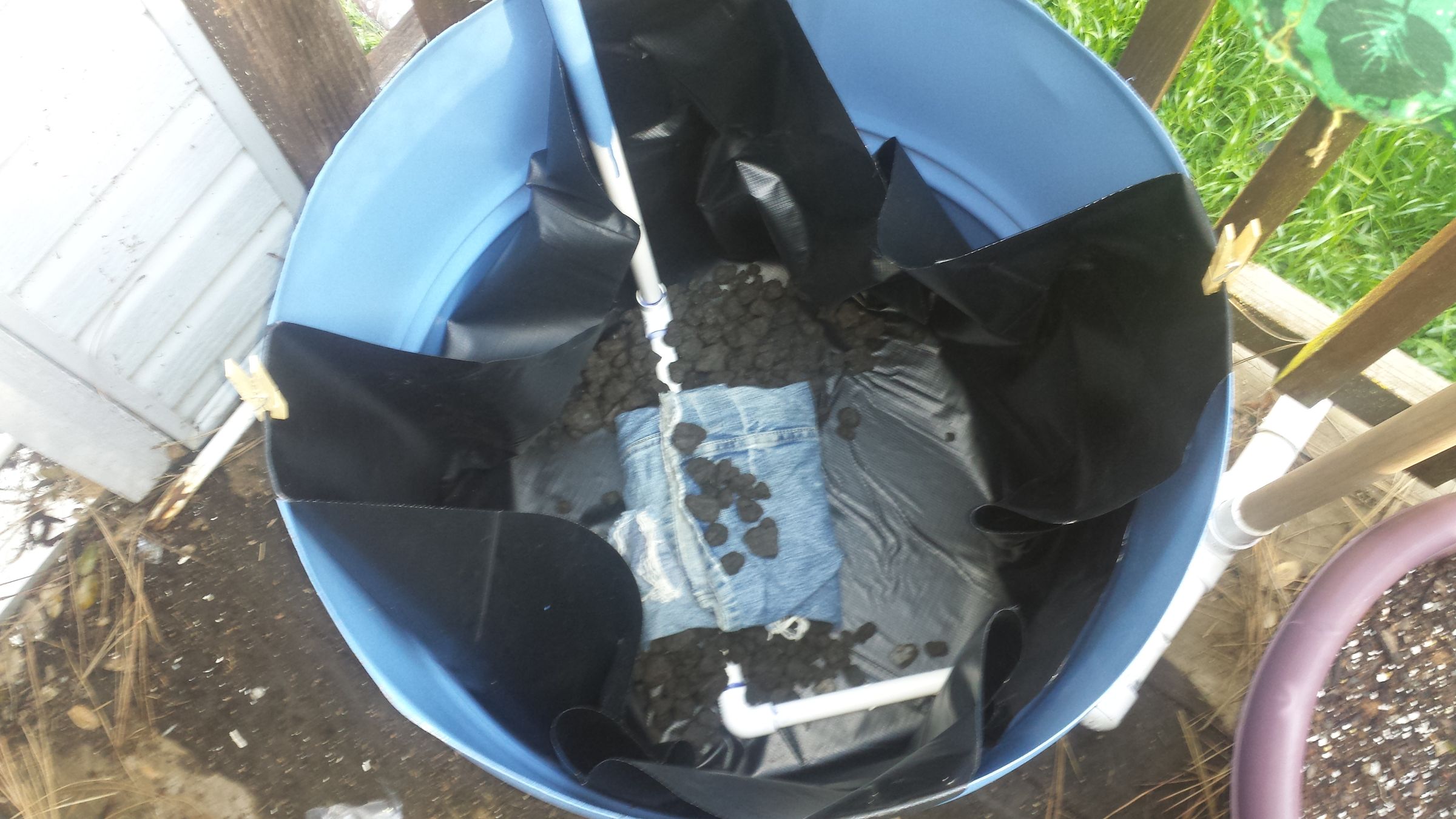 Patio Garden Wicking Bed From 55 Gallon Steel Drum : 8 Steps (with ...