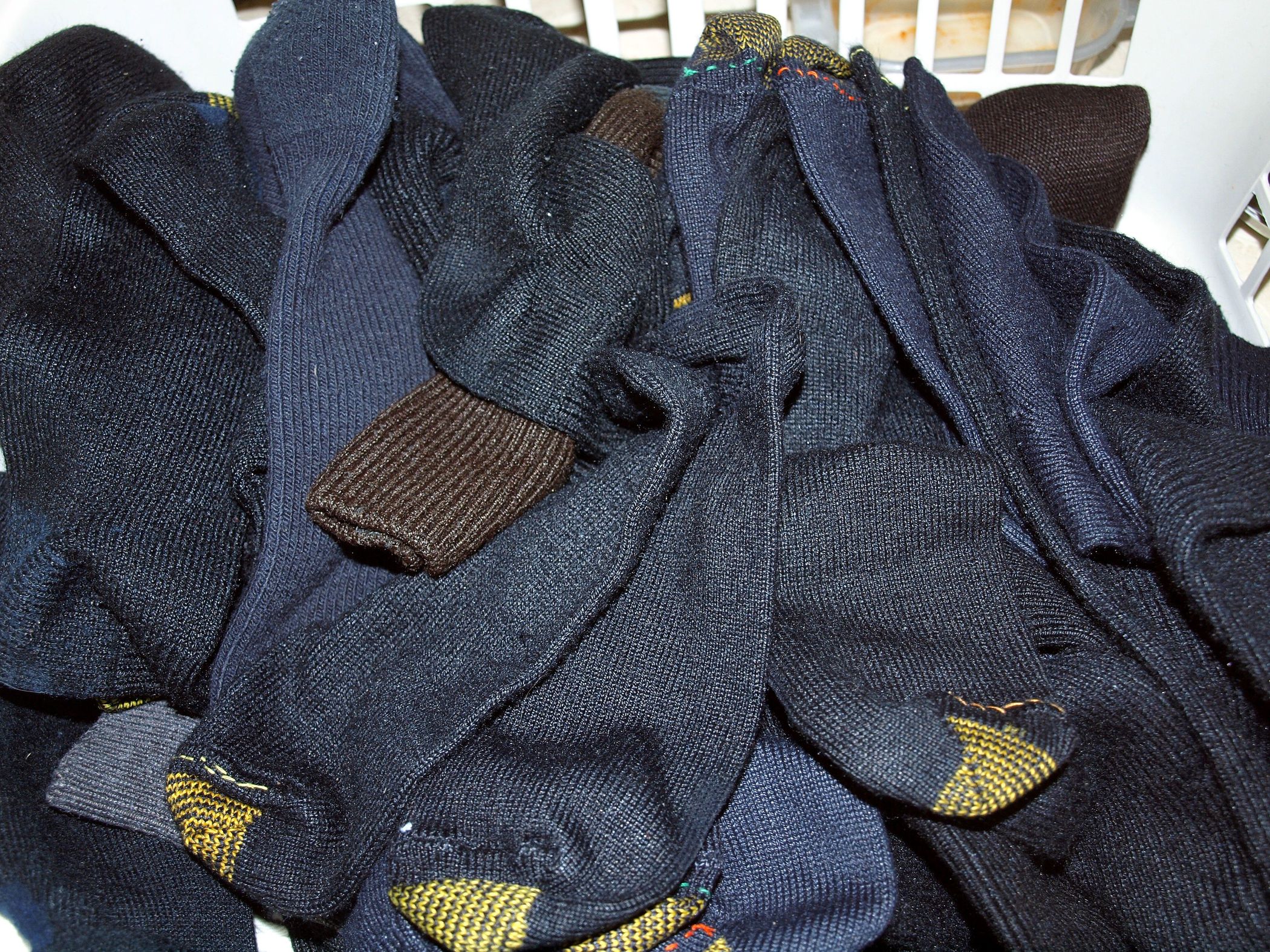 A Crafty Way to Sort Socks Fast. - Instructables