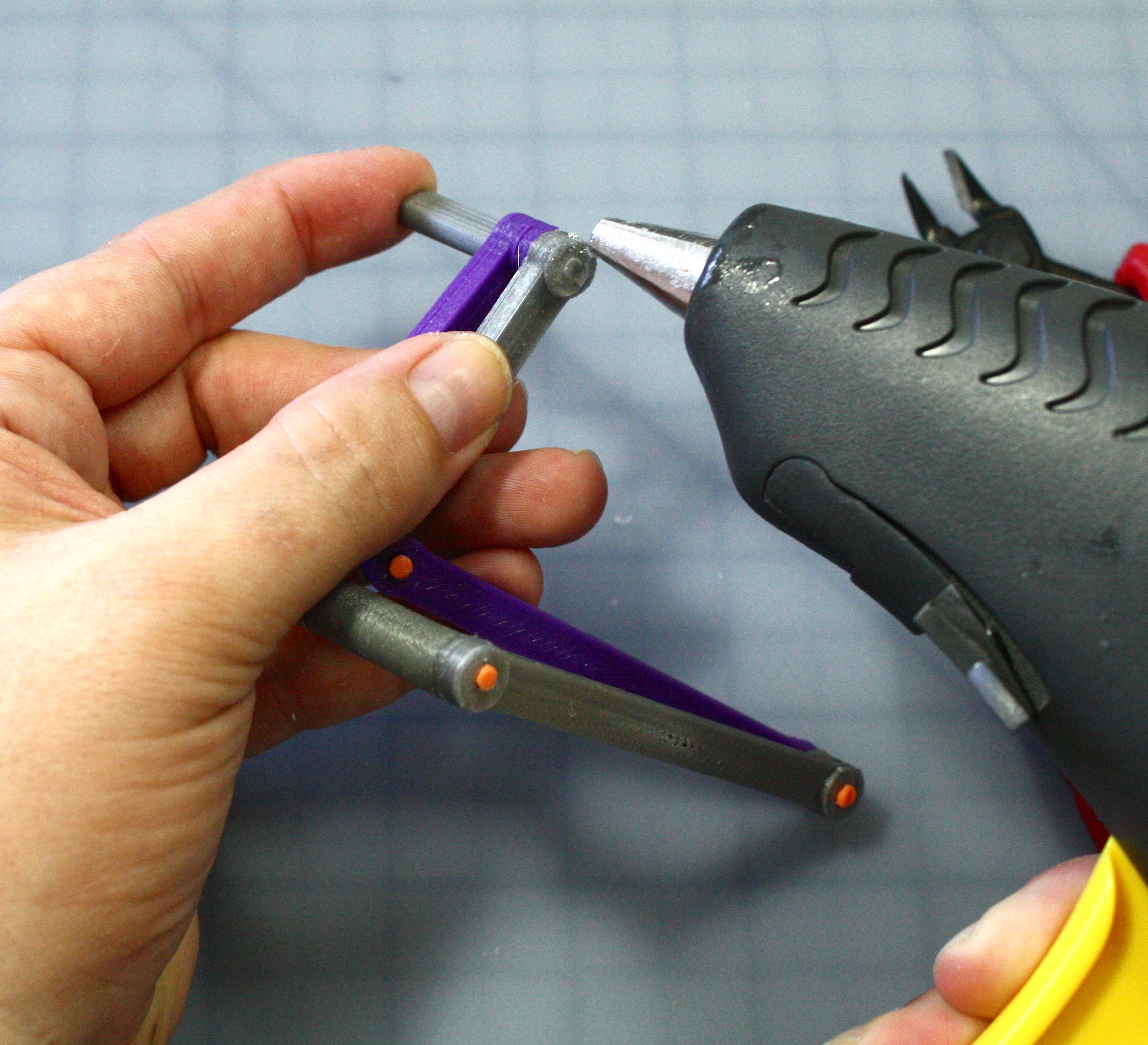 Mechanical Art Bots: Four-Bar Linkage Mechanism : 8 Steps (with ...