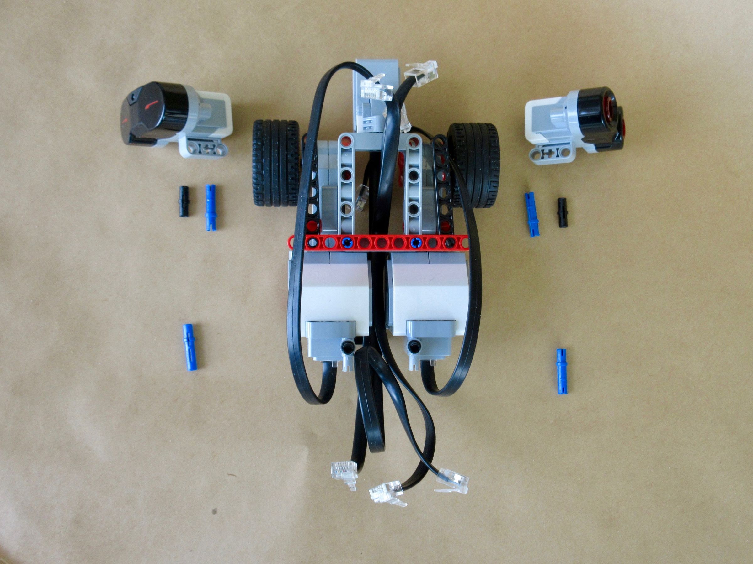 LEGO Robot Drives Thru a Maze : 9 Steps - Instructables