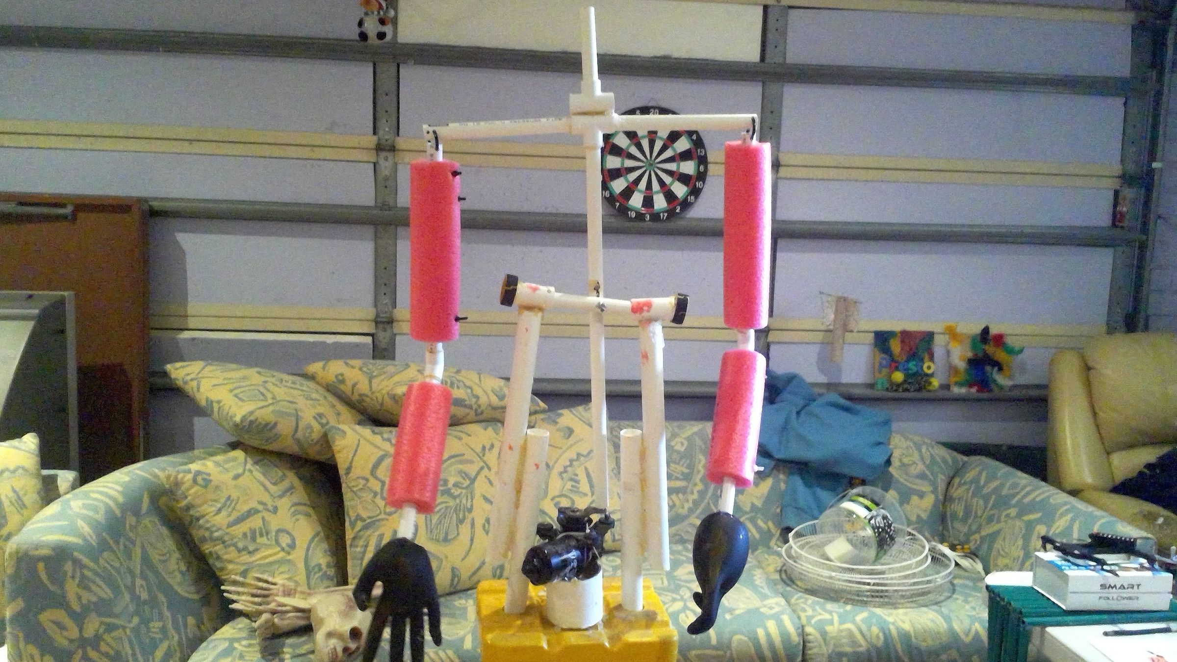 The Limping Zombie Prop : 6 Steps - Instructables