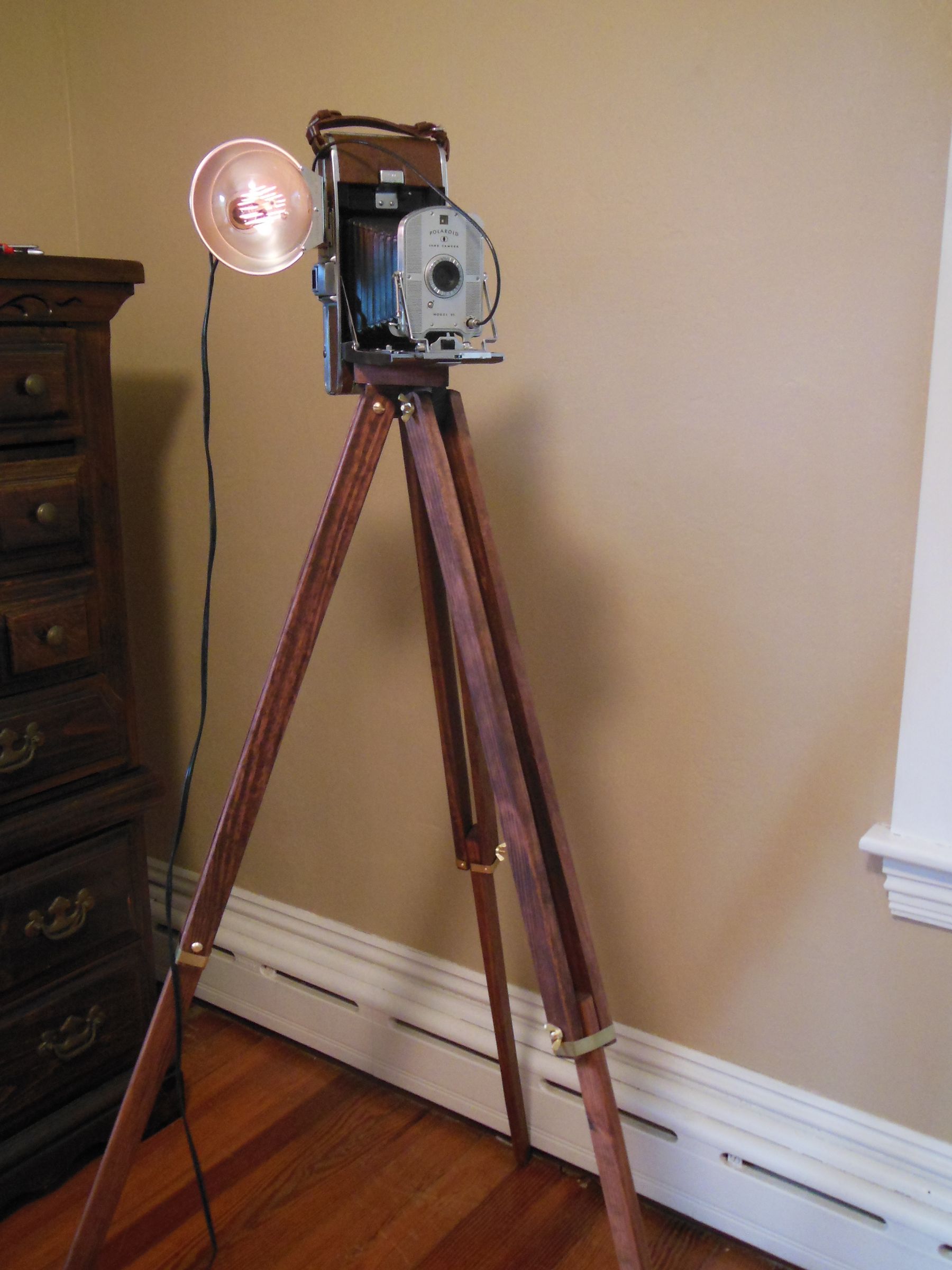 Vintage Style Garden Stake Tripod : 11 Steps (with Pictures ...