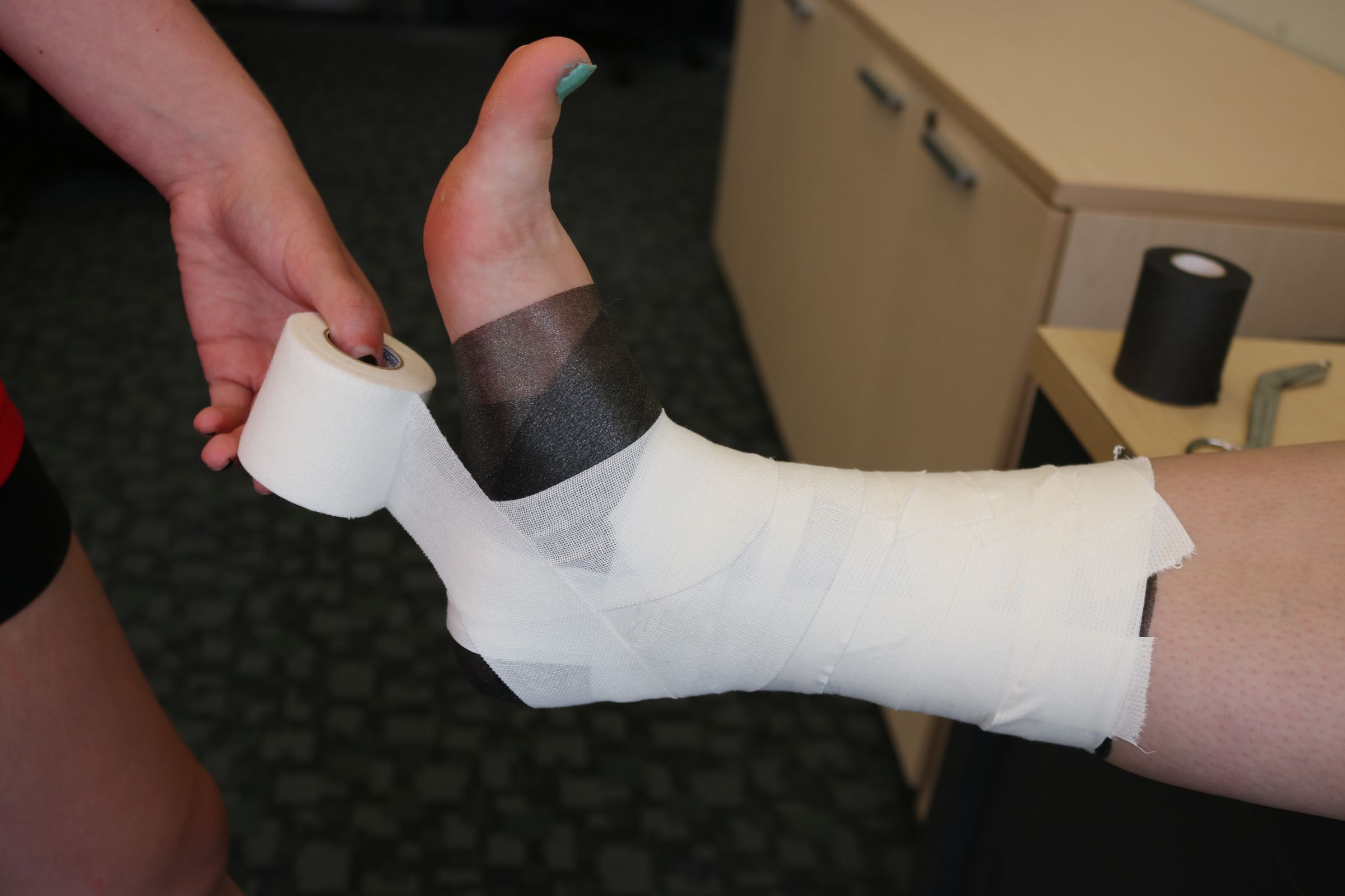 Ankle Taping Made Easy : 17 Steps (with Pictures) - Instructables