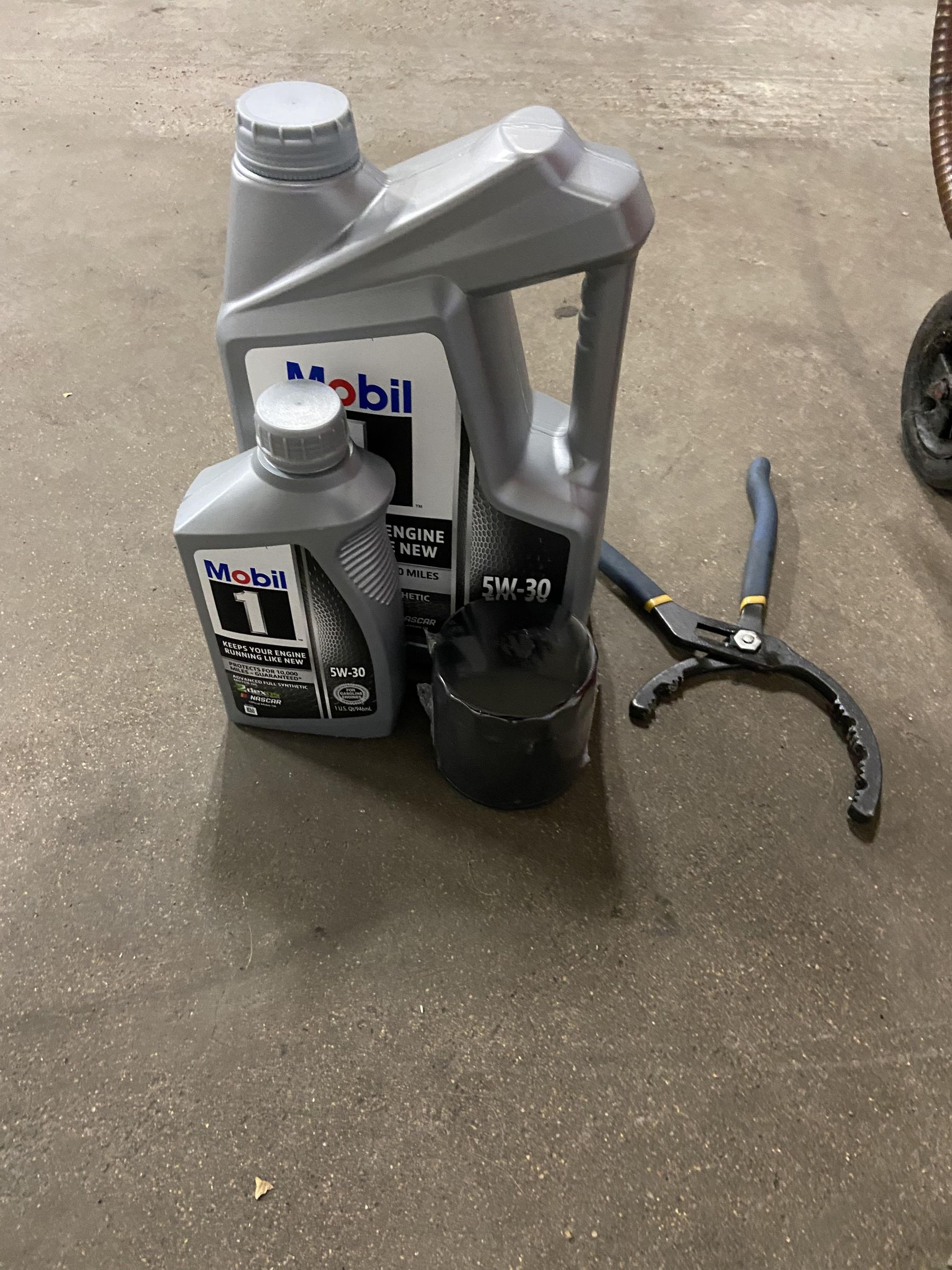 How to Do an Oil Change : 6 Steps - Instructables