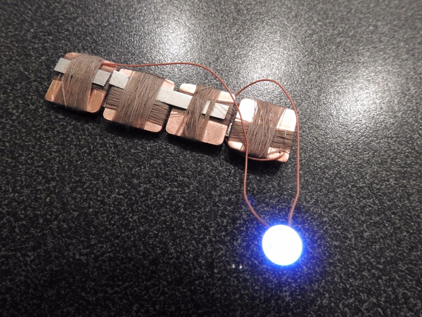 Water Powered Flashlight : 7 Steps (with Pictures) - Instructables