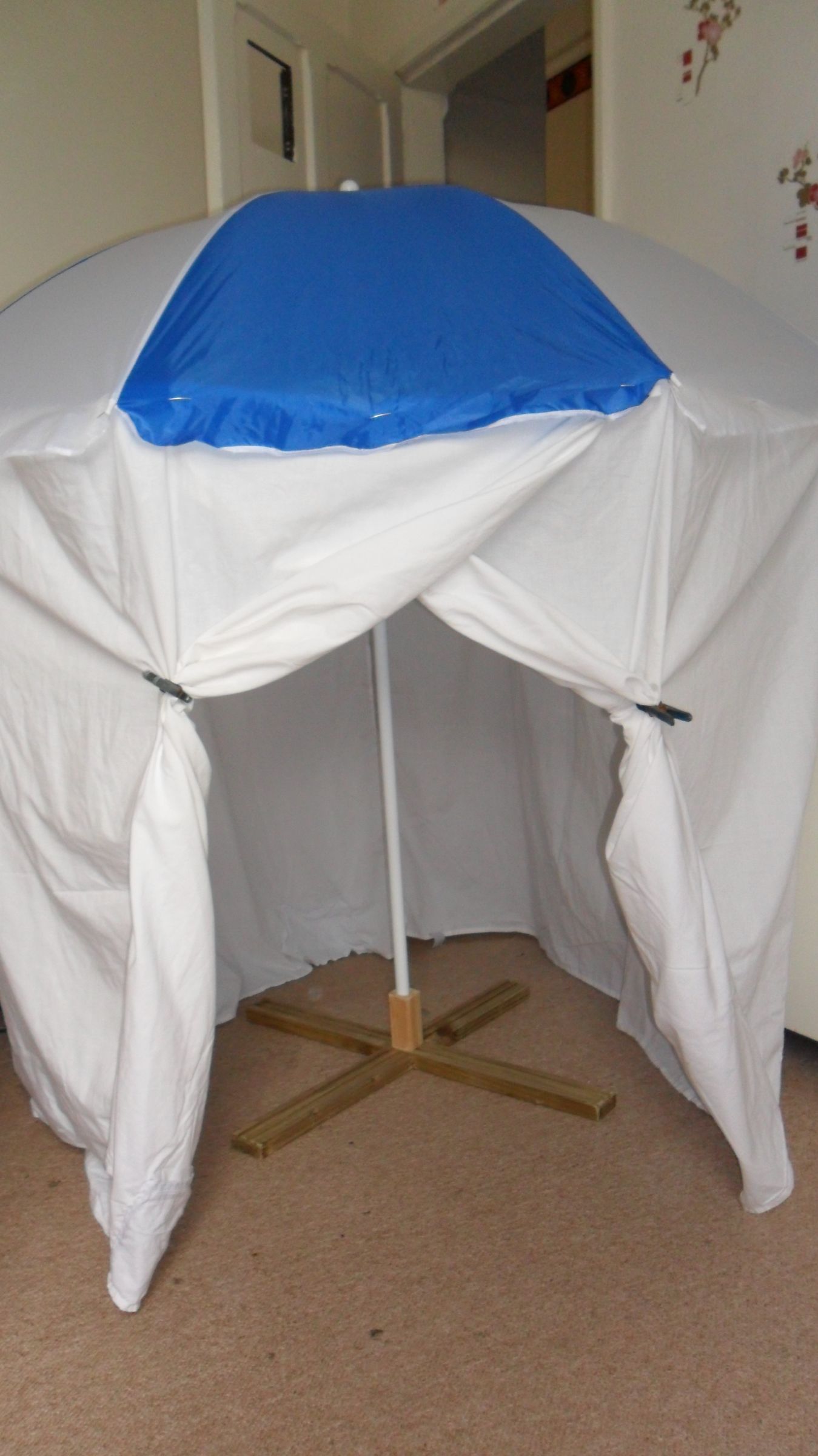 Parasol Fort Stand : 5 Steps - Instructables