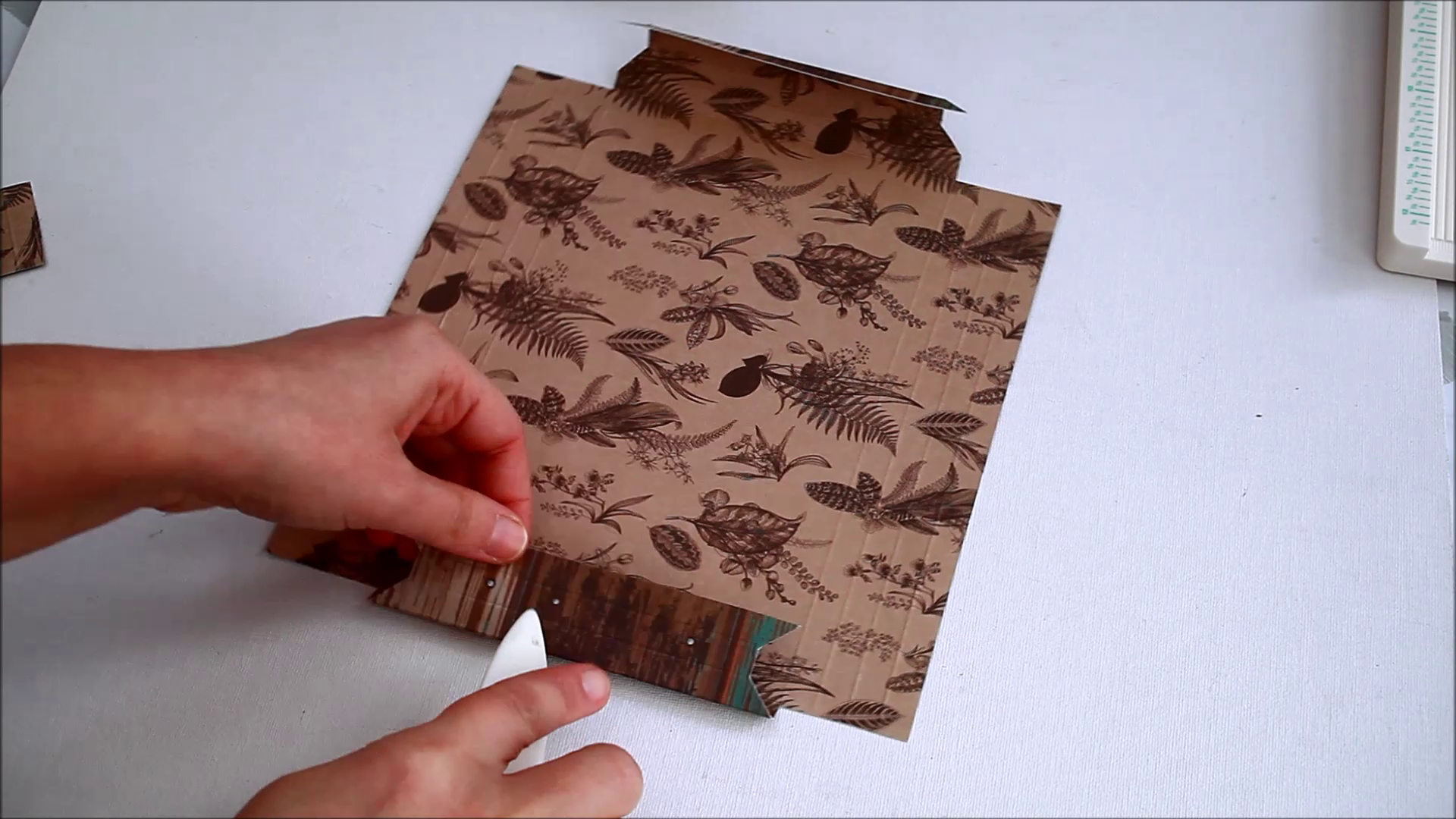 Paper Frames : 13 Steps (with Pictures) - Instructables