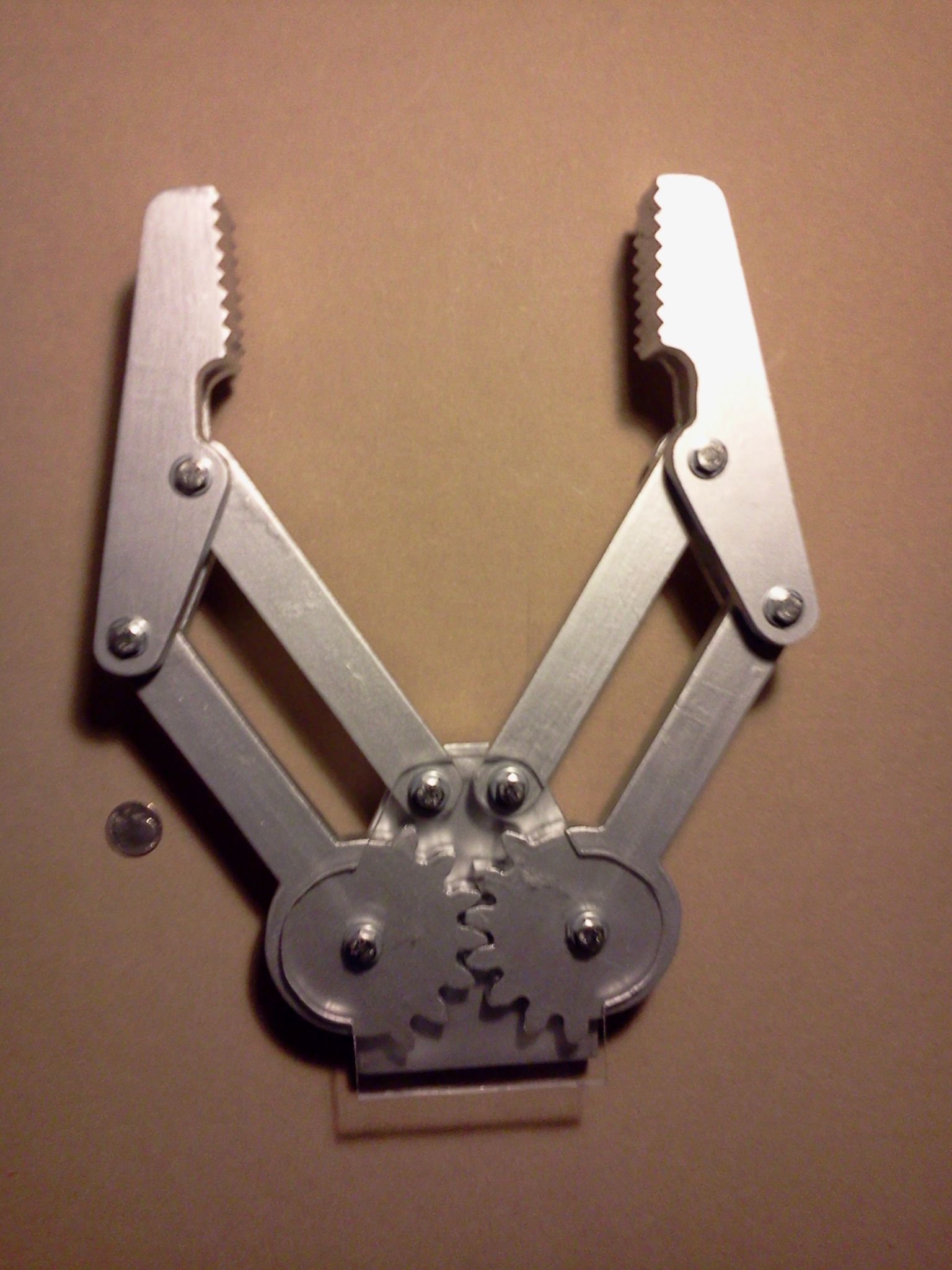 My Big Robot Claw - Instructables