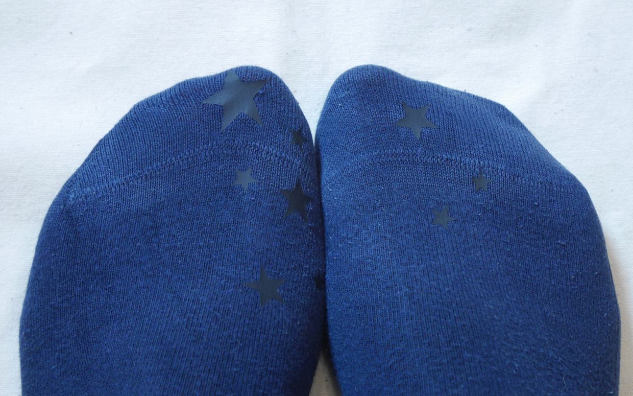 Sock Repair - Quick and Creative : 3 Steps (with Pictures) - Instructables