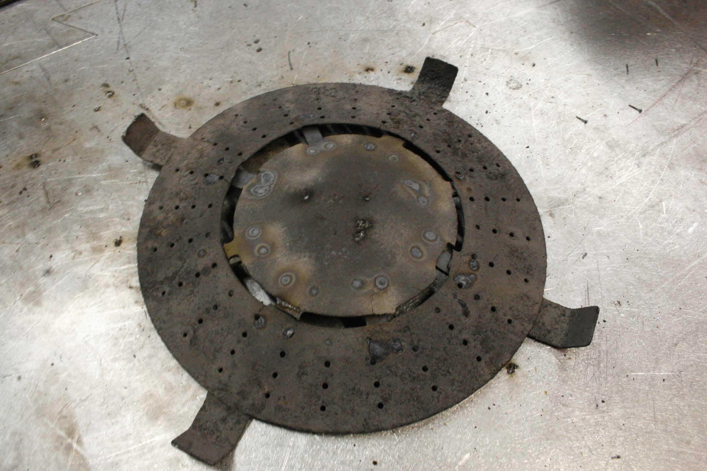 Quick-Fix Welding for a Broken BBQ Grill : 12 Steps (with Pictures ...