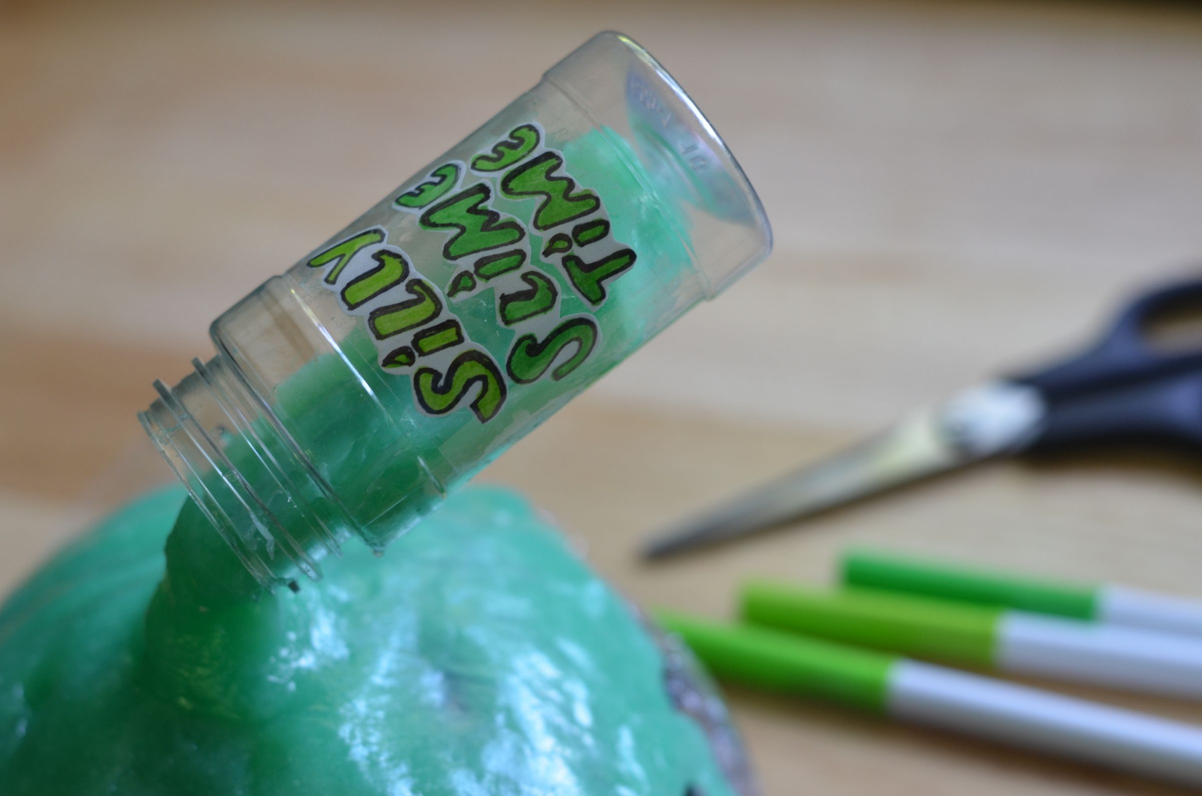 Gravity-defying Silly Slime Hat : 6 Steps (with Pictures) - Instructables