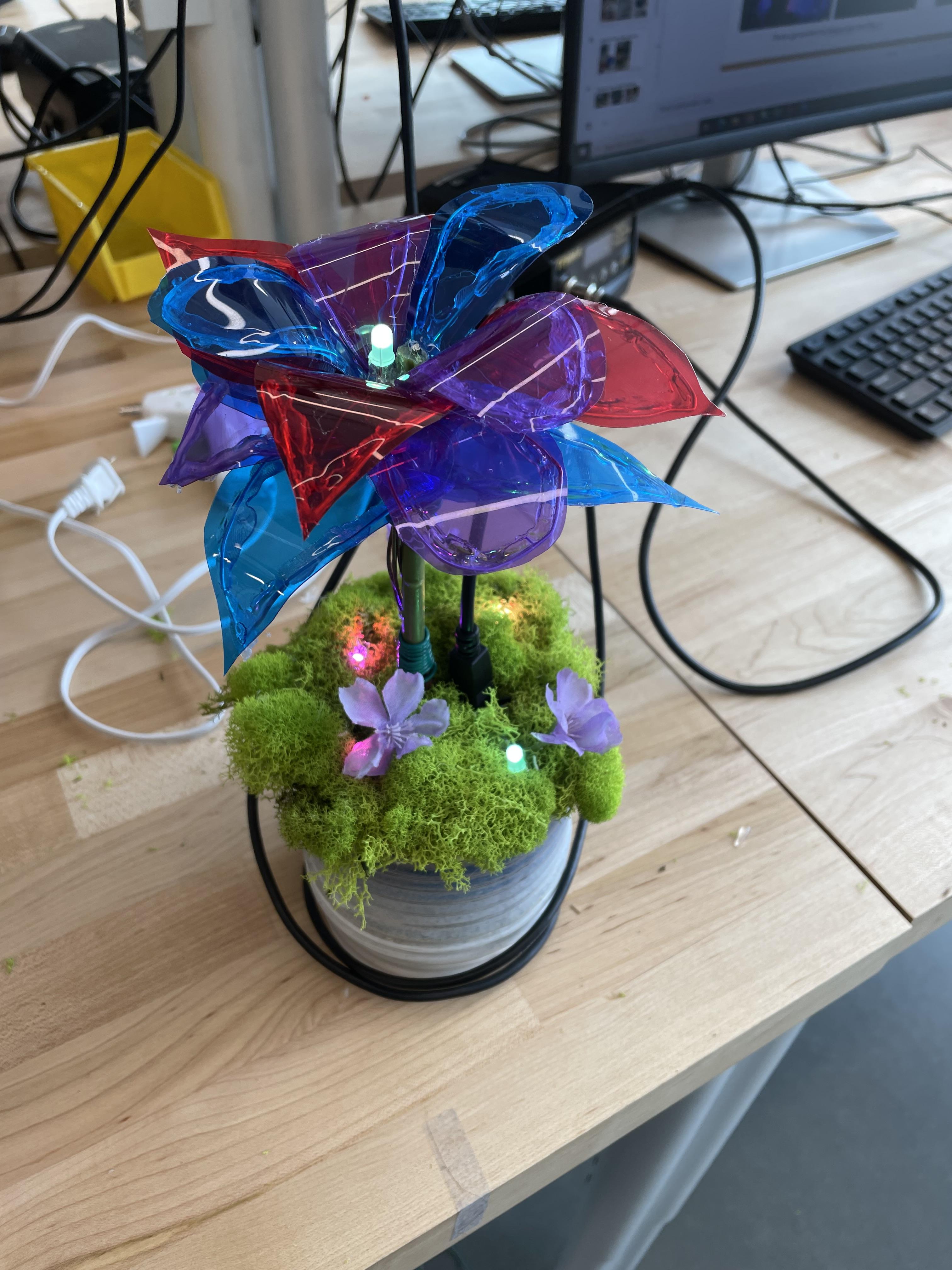 Rotating Flower With Glowing Ambiance : 5 Steps - Instructables