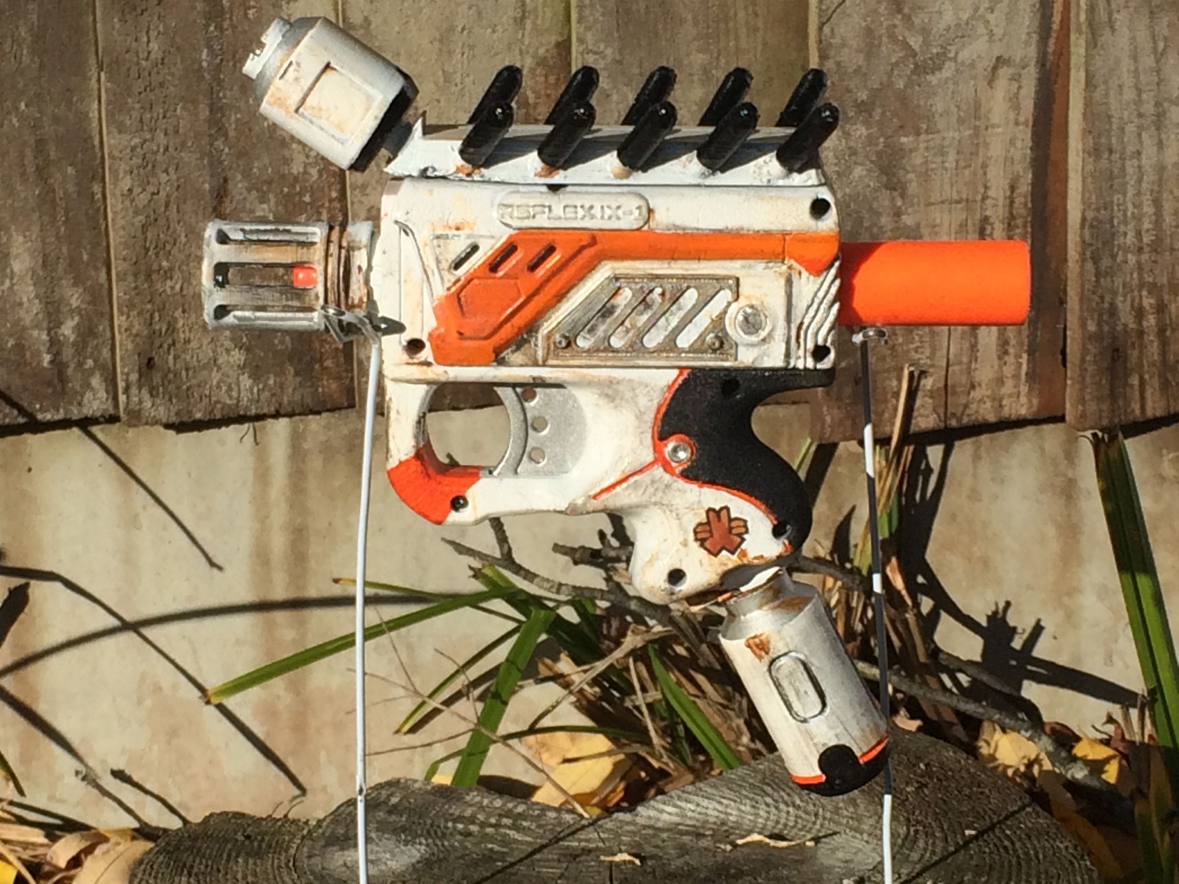 DISTRICT 9 Inspired NERF Remake : 15 Steps (with Pictures) - Instructables