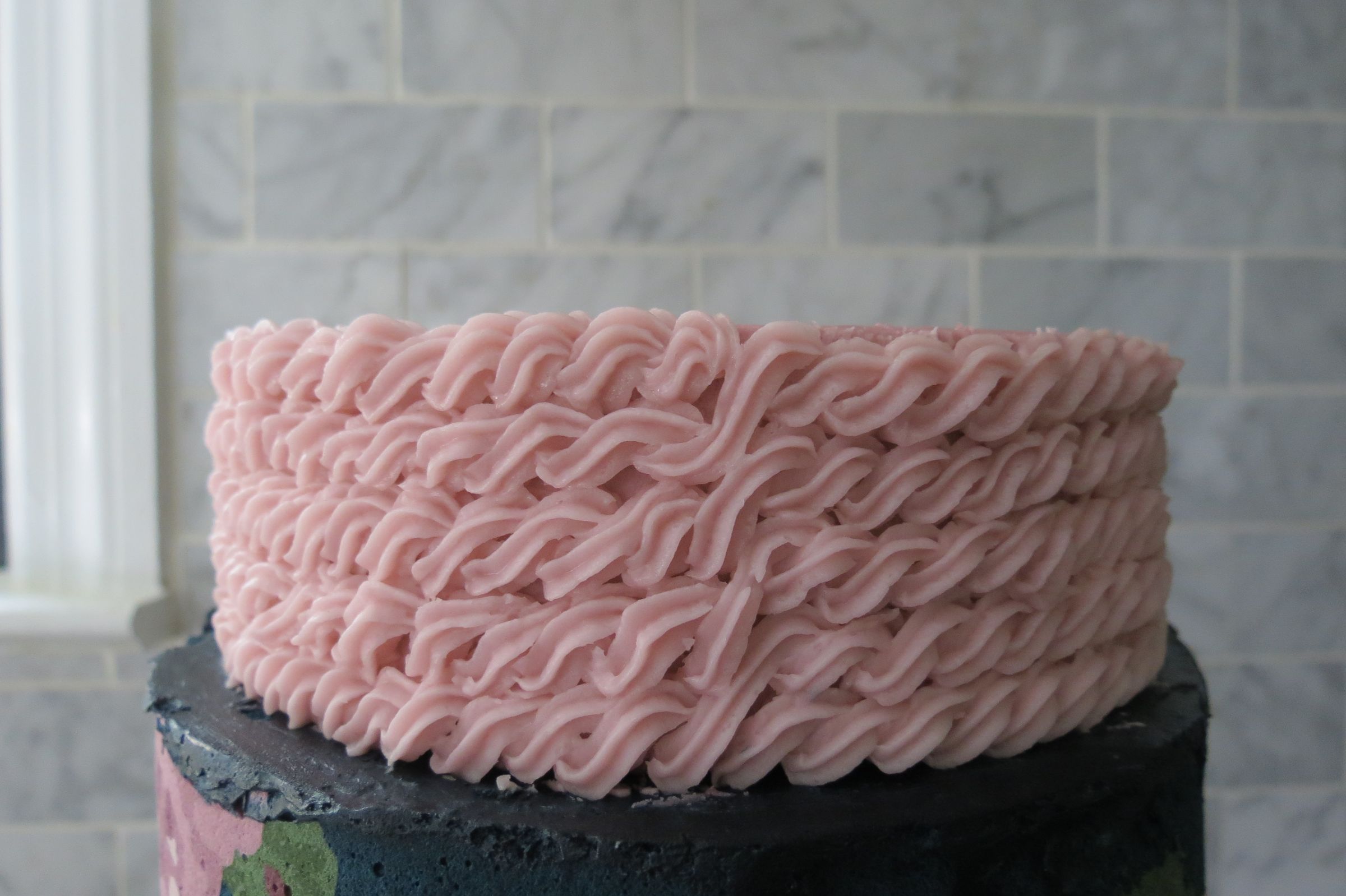 Vintage Tapestry Cake - 3 Ways to Pipe Buttercream : 11 Steps (with ...