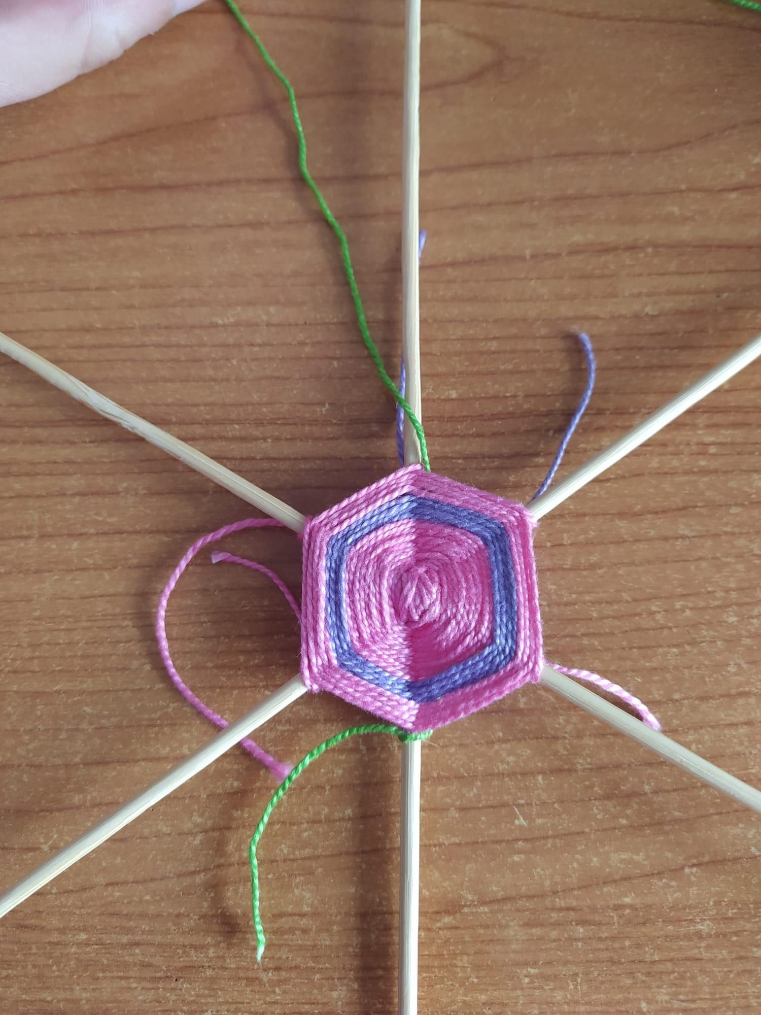 God's Eye / Thread Mandala : 22 Steps (with Pictures) - Instructables