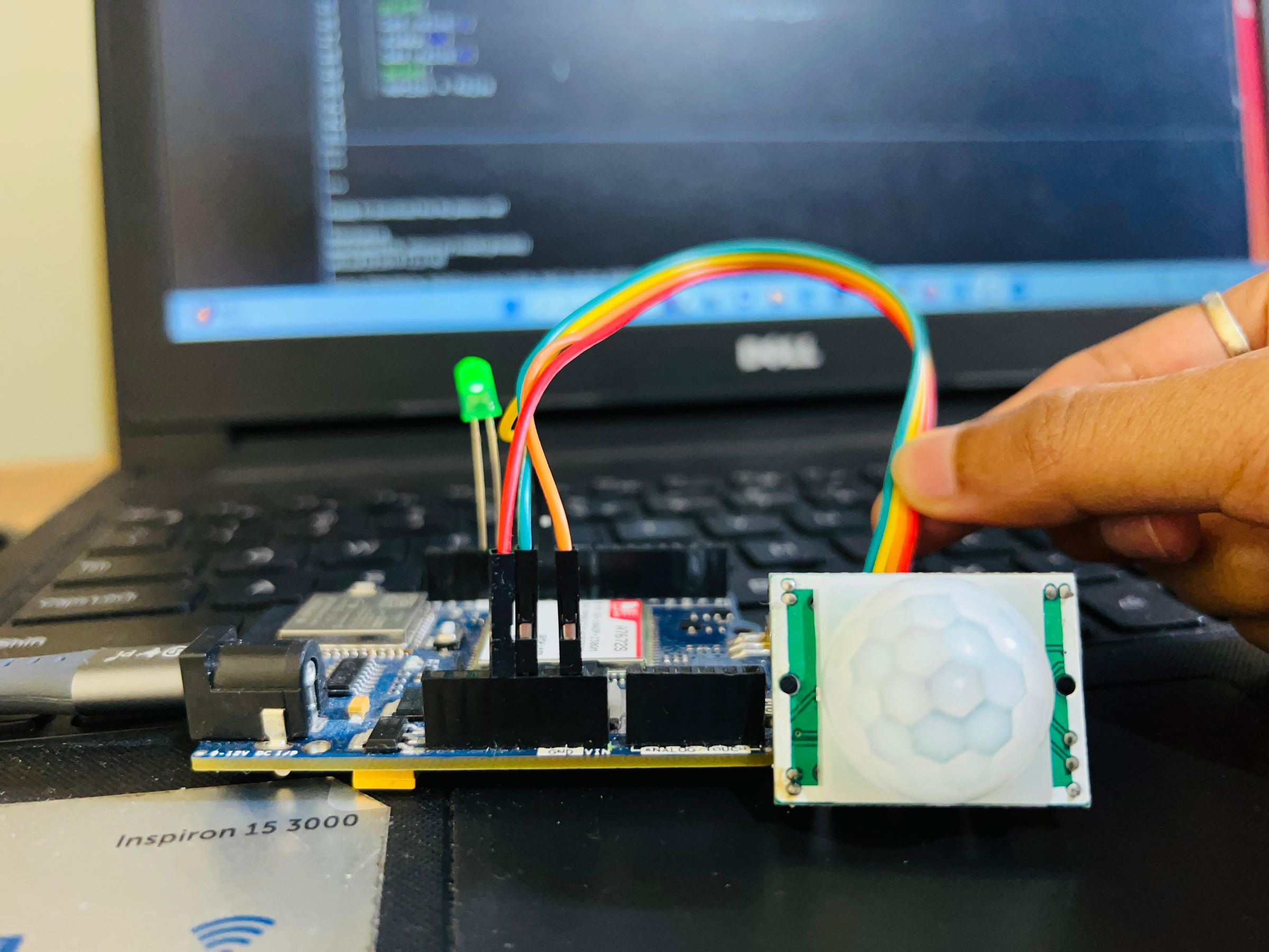 PIR Sensor With MicroPython Using Bharat Pi Board : 5 Steps - Instructables