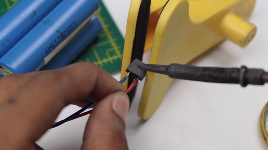 How To Make Arduino Gesture Control Robot At Home Using Radio Module