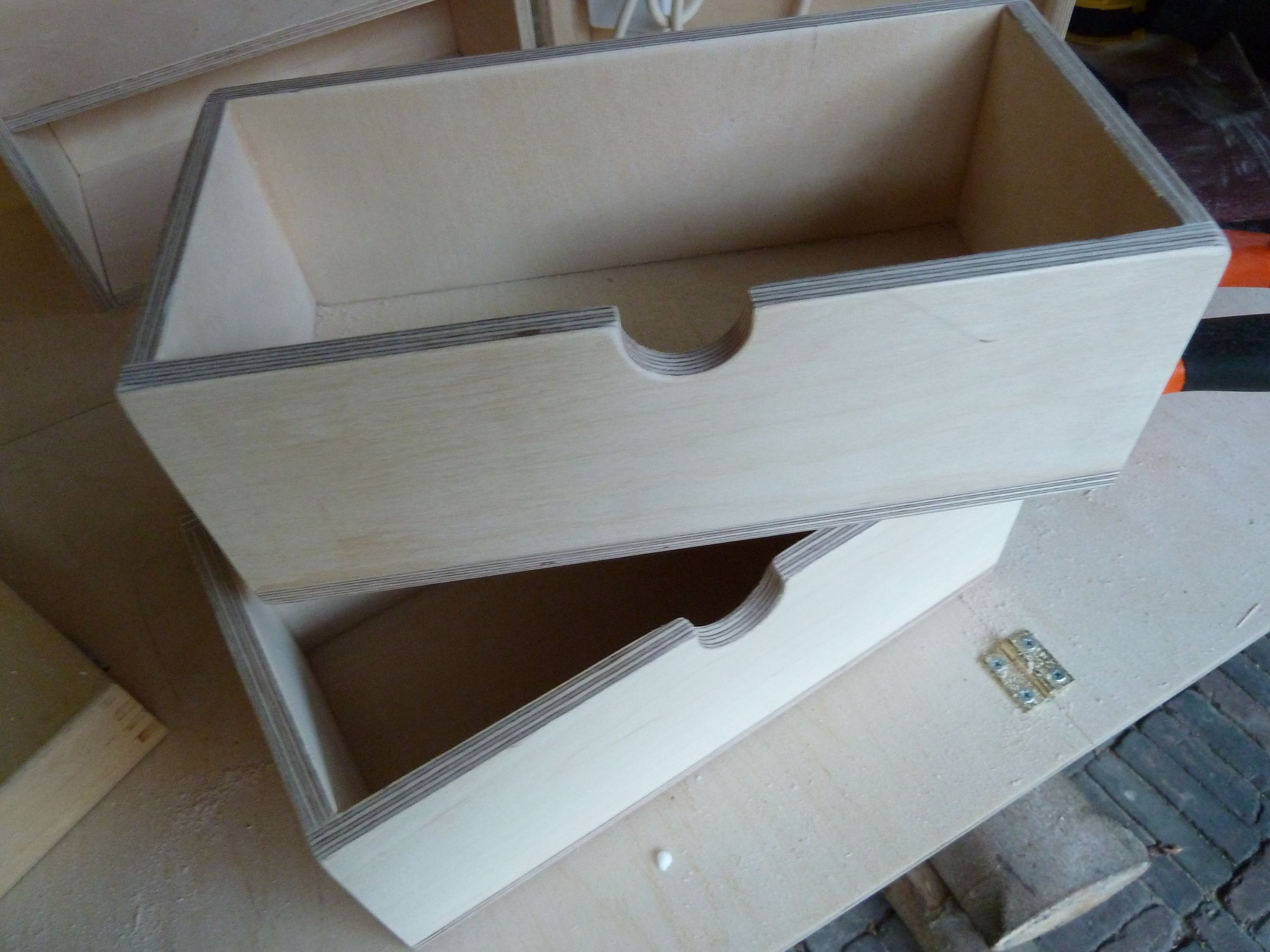 Make a Portable Workstation : 14 Steps (with Pictures) - Instructables