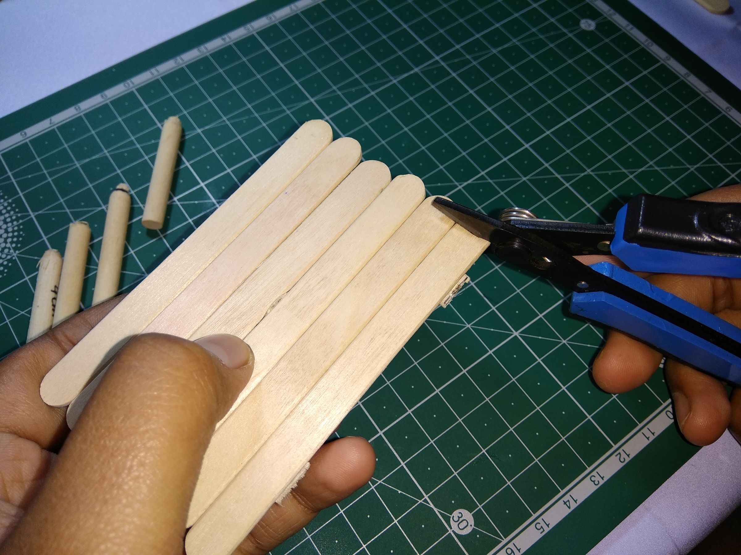 Wow!! Amazing Mini Table and Chair Set. : 7 Steps - Instructables