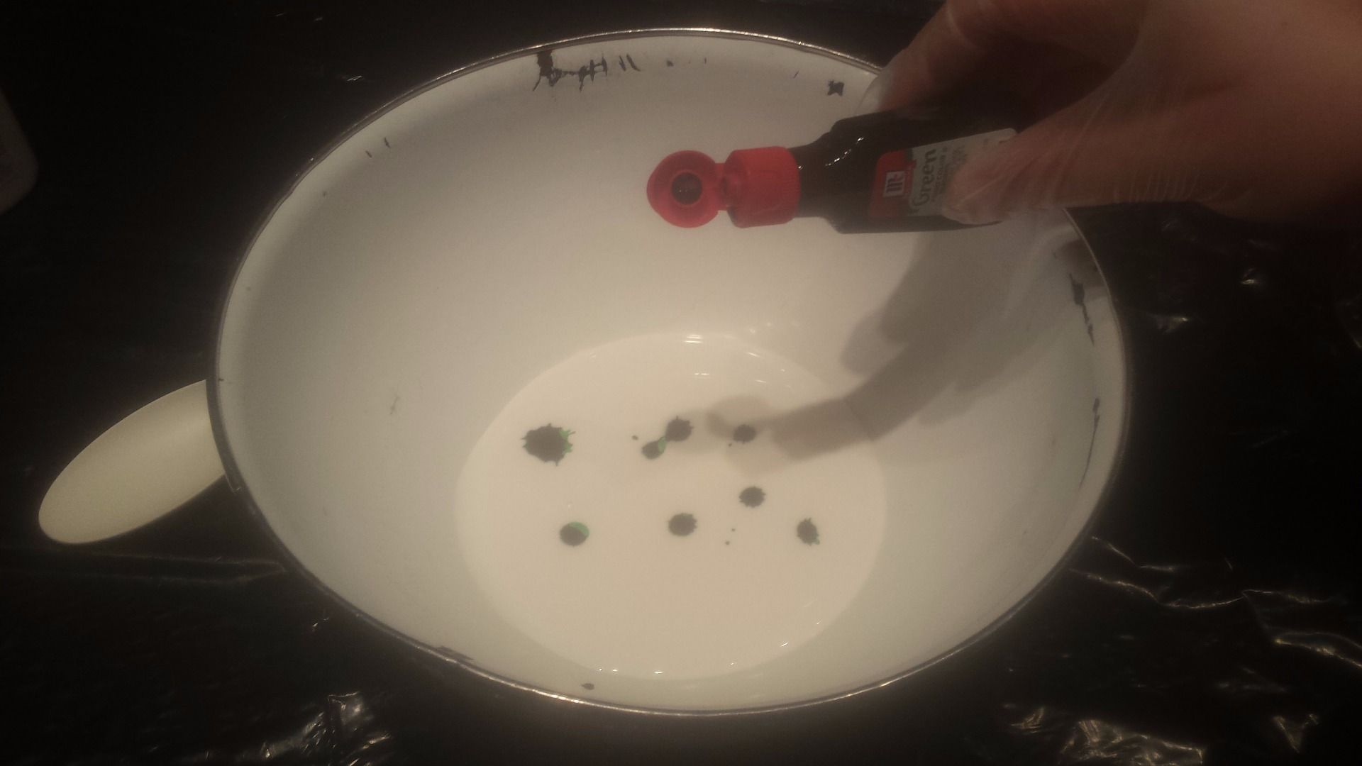 How to Make: Slime : 12 Steps (with Pictures) - Instructables