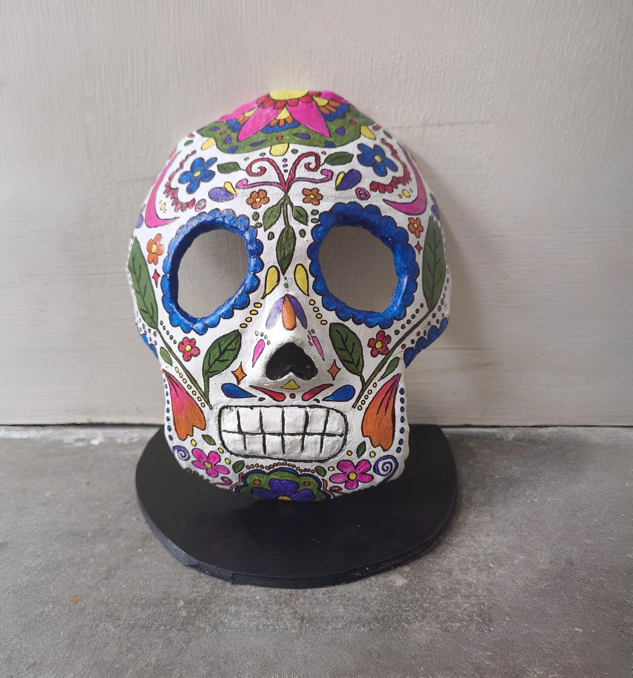 Sugar Skull Mask Using Paper Clay (Day of the Dead Calavera) : 11 Steps ...