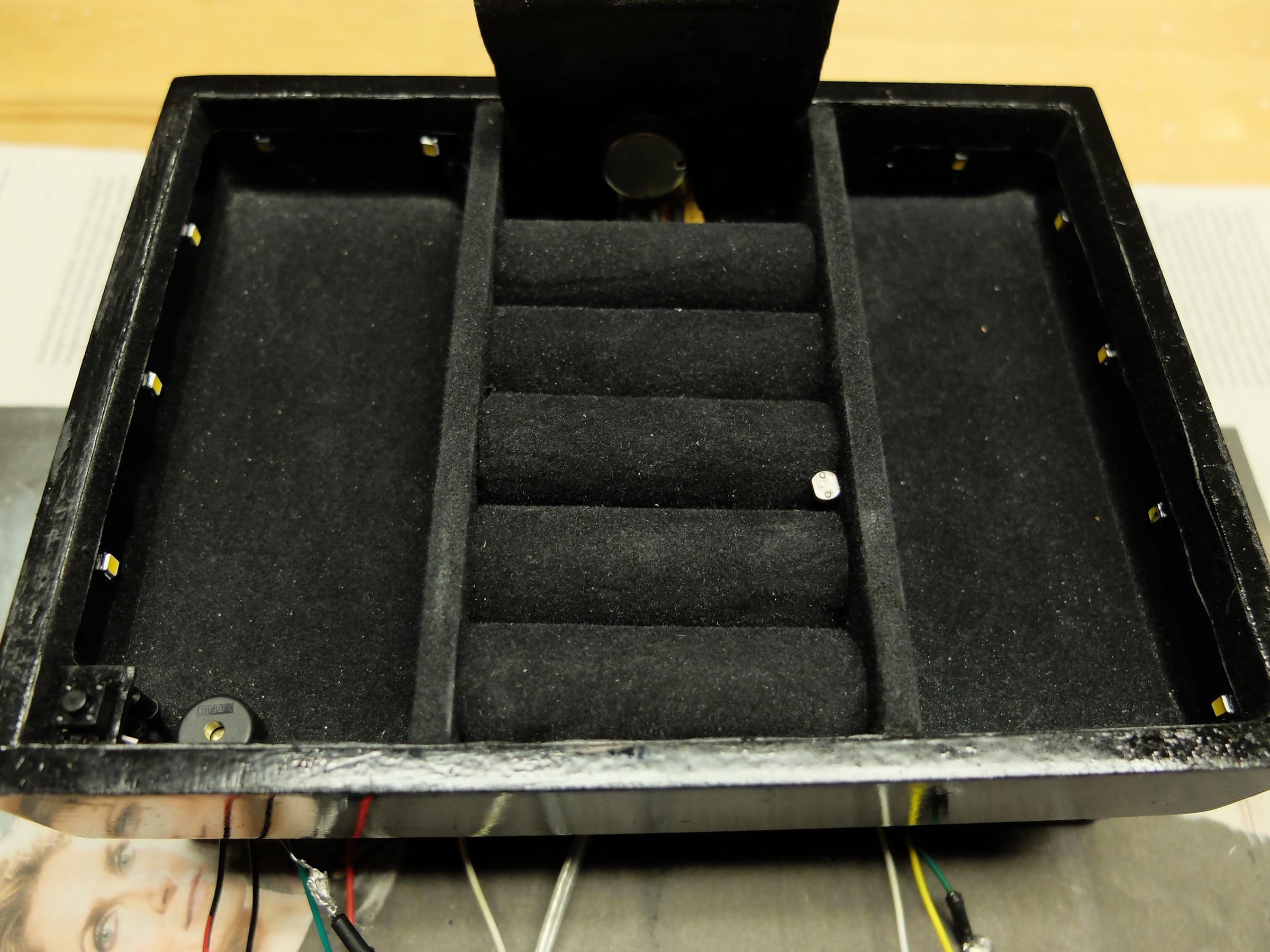The Mystery Jewelry Box : 3 Steps (with Pictures) - Instructables