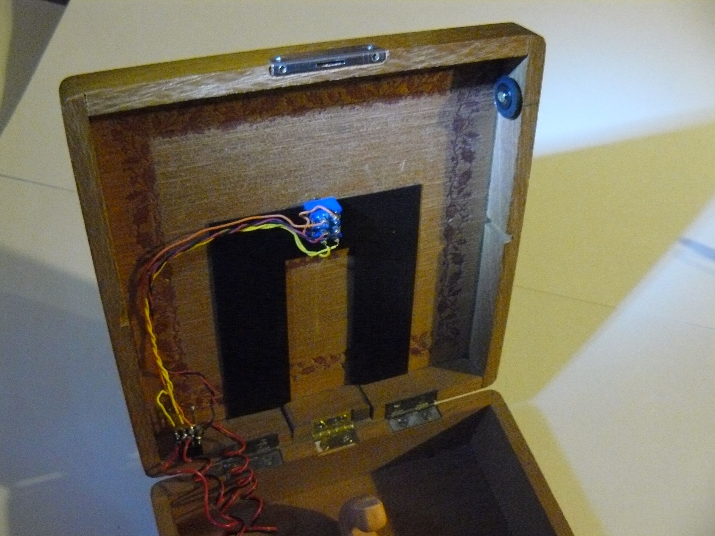 Another Most Useless Machine Ever : 5 Steps - Instructables