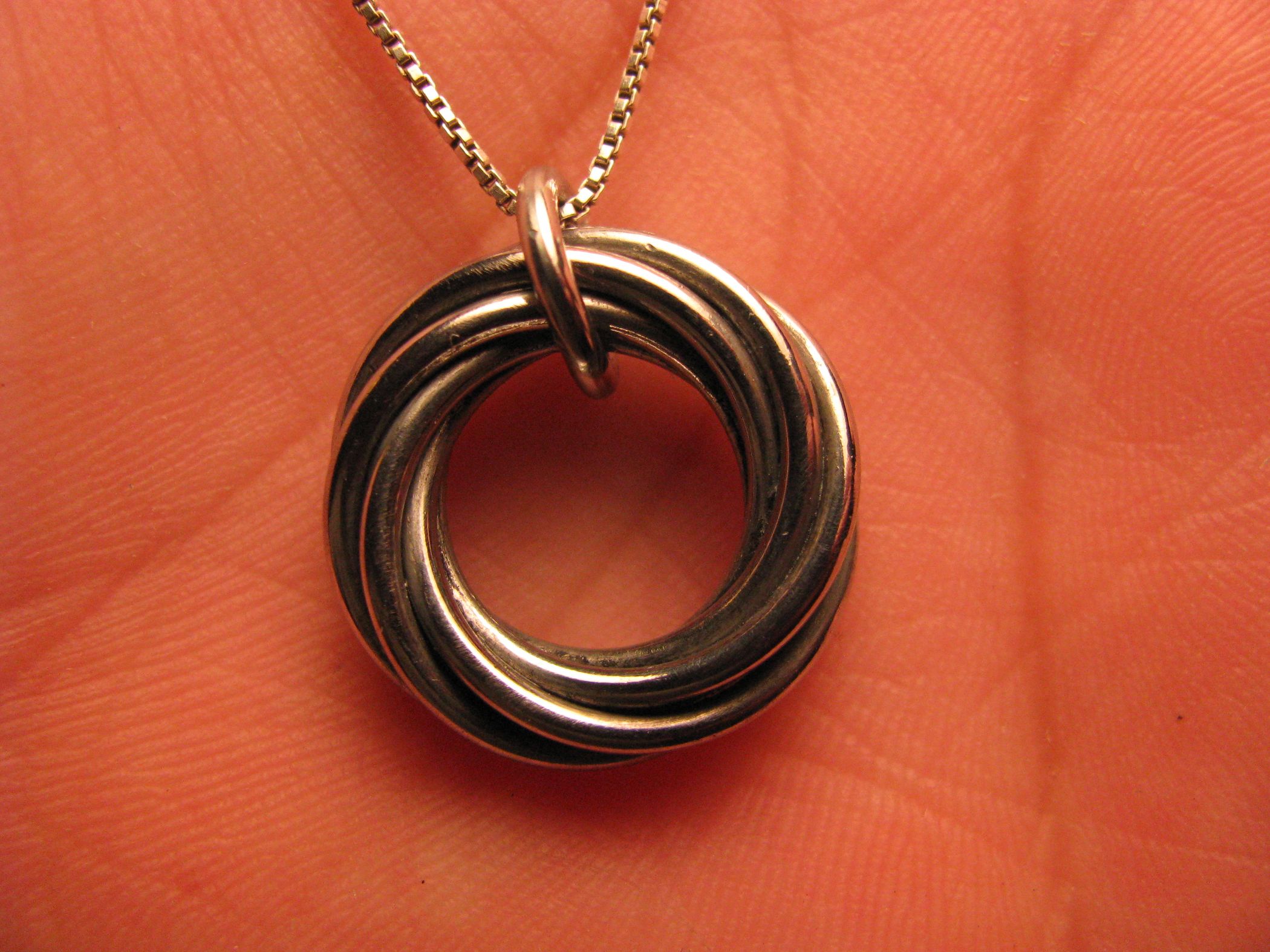 Woven Ring Pendant : 4 Steps (with Pictures) - Instructables