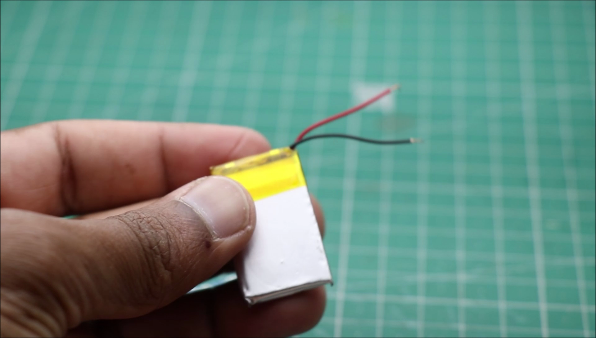 How to Make Mini Rechargeable Powerful LED Light : 8 Steps (with ...