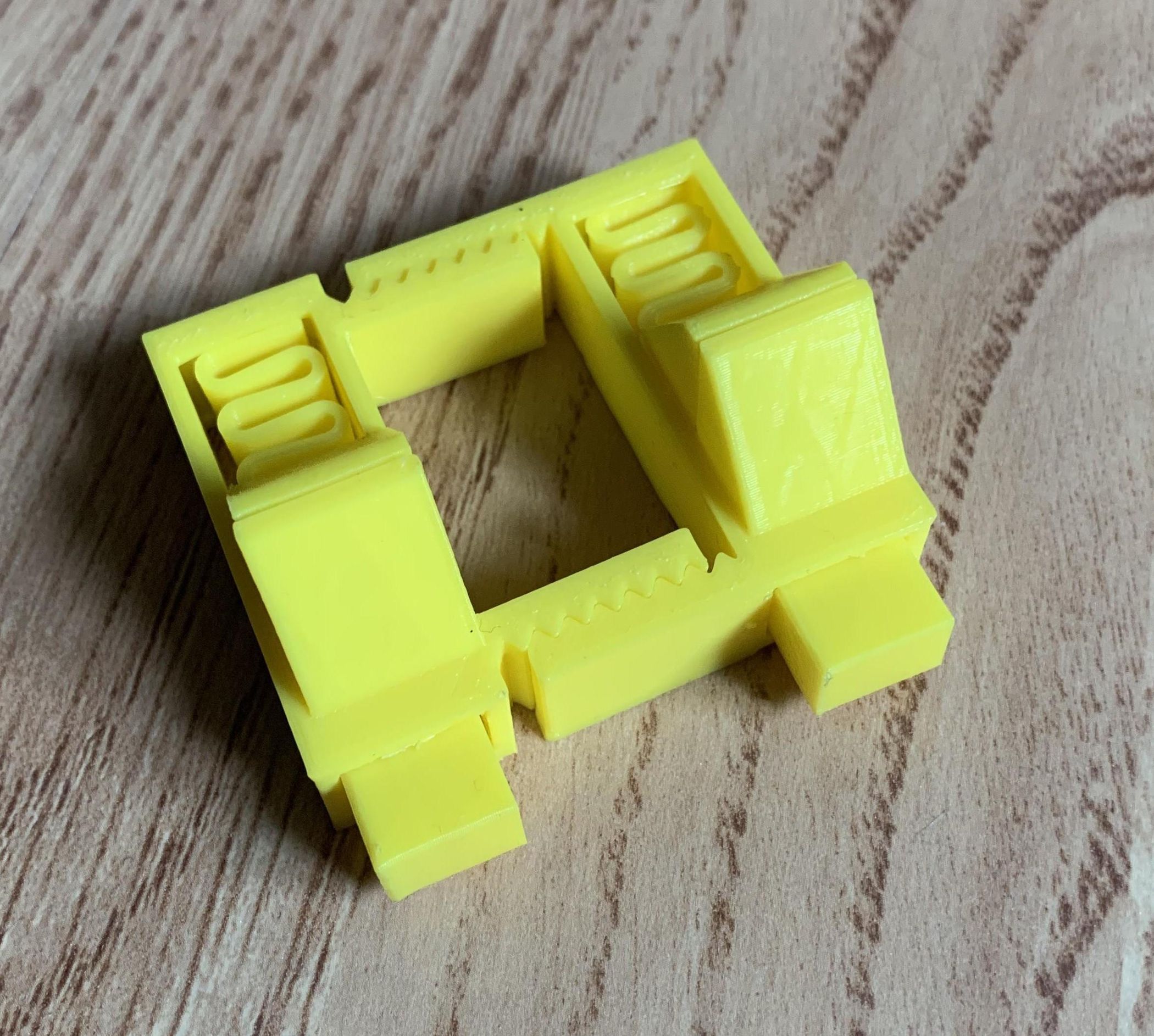 Soldering Clamp Tool or Menu/Recipe Card Stand : 4 Steps (with Pictures ...