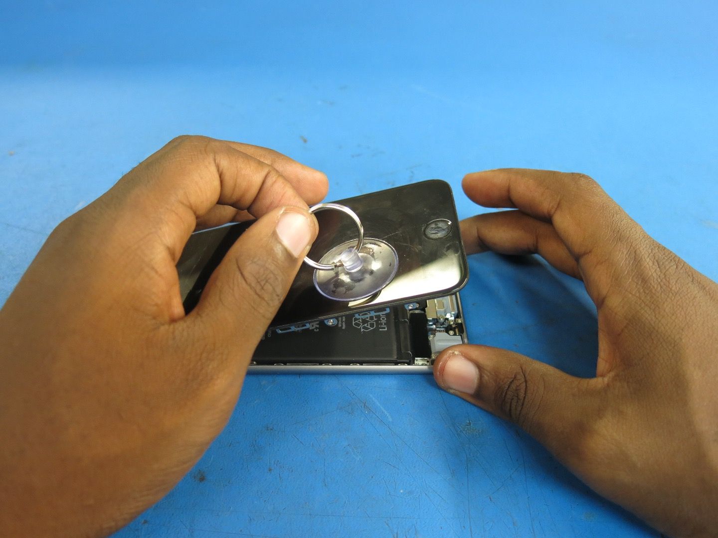 IPhone 6 Rear Camera Replacement : 18 Steps - Instructables